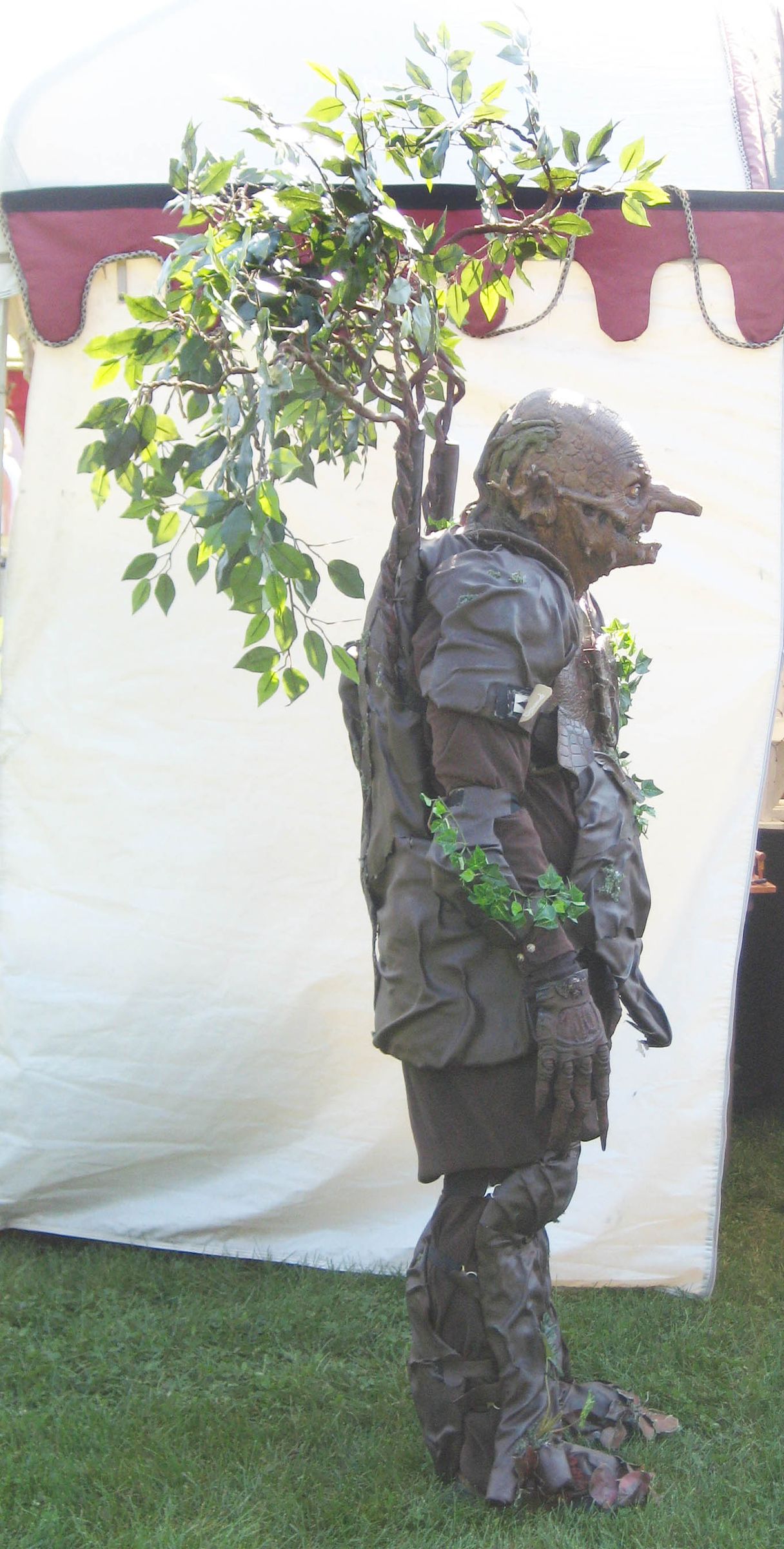 Ent /8 Foot Tree Monster / Treebeard / Tree Man Costume Halloween ...