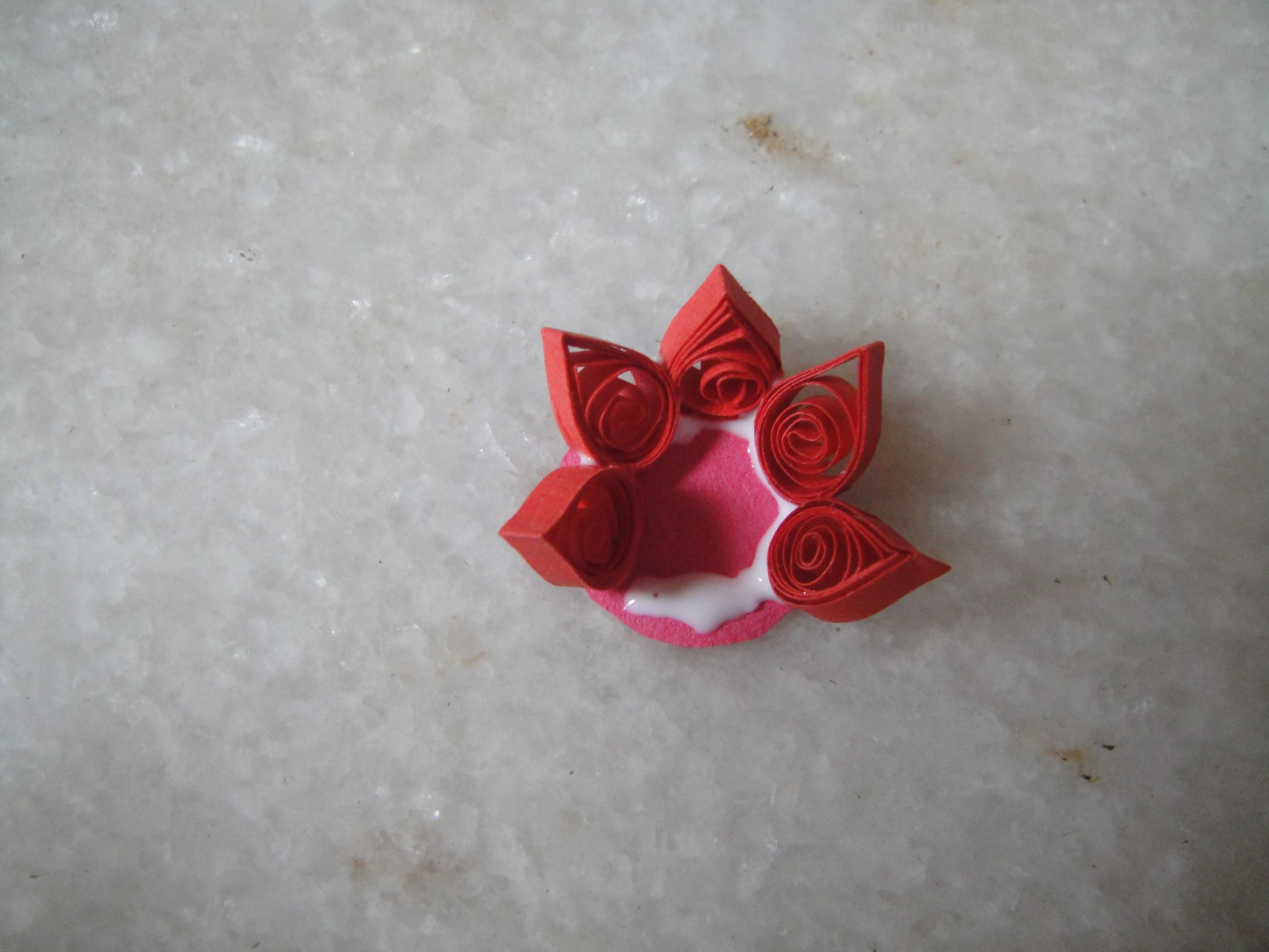 Quilled Paper Pond : 6 Steps (with Pictures) - Instructables