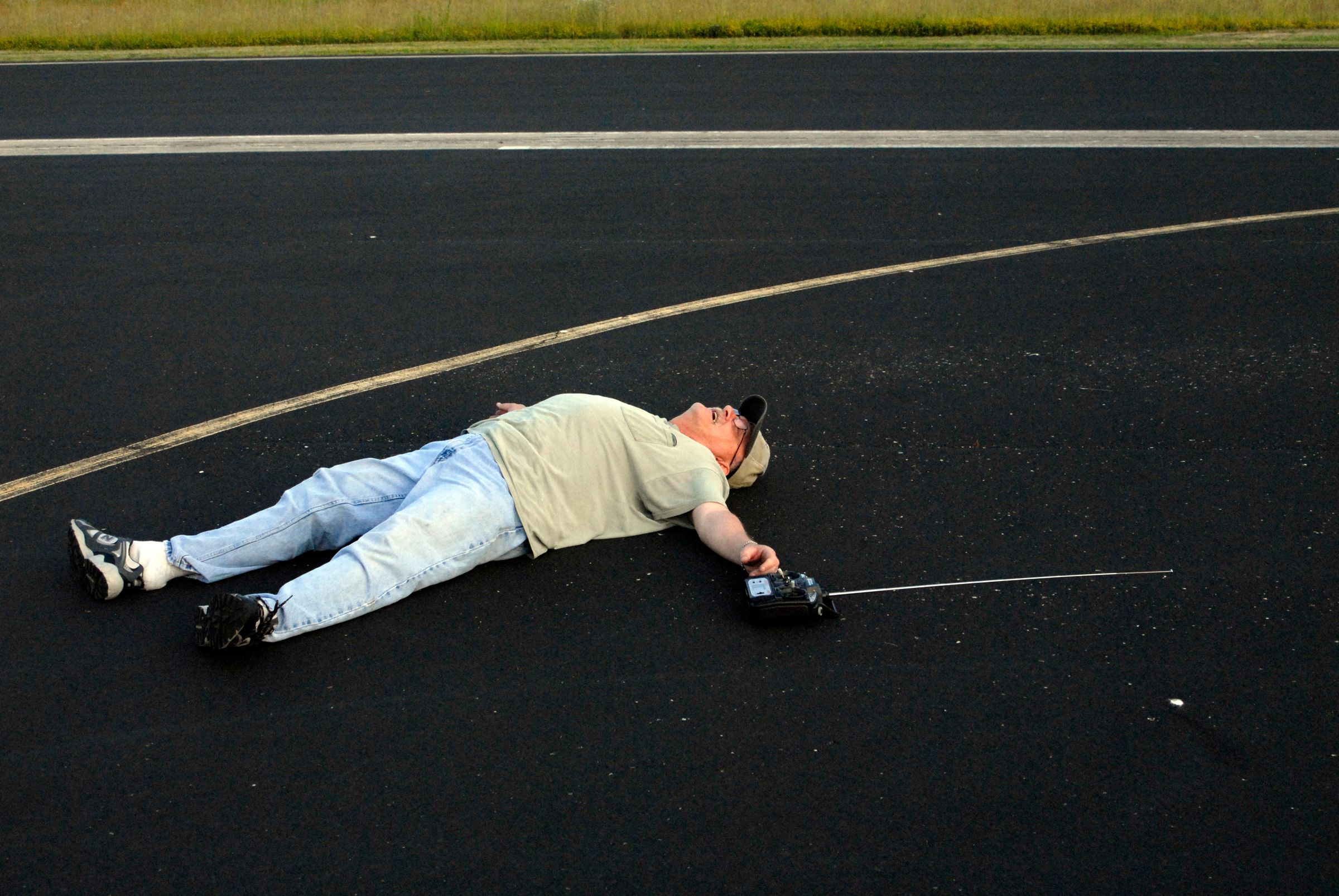Beginners Guide to Radio Control Airplanes : 20 Steps (with Pictures ...