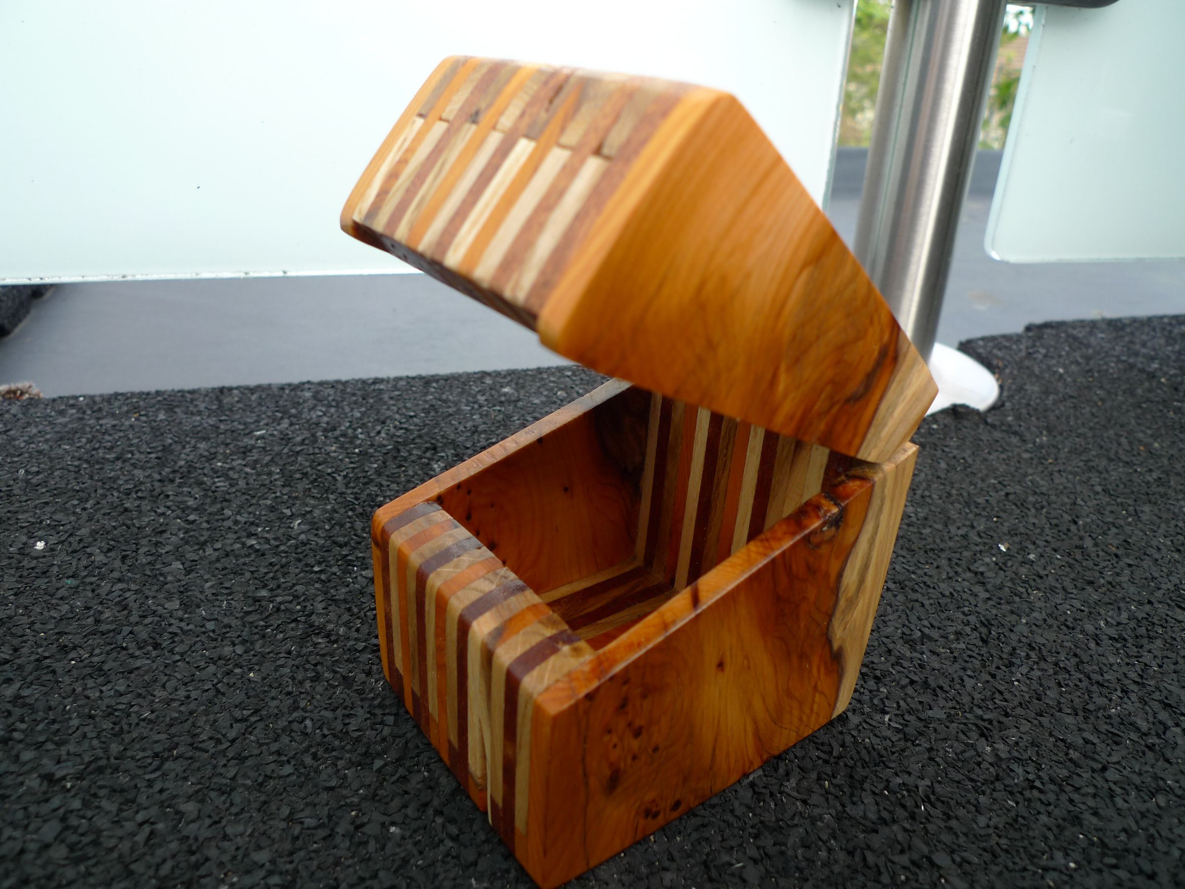 Scrap Wooden Hinged Box : 7 Steps (with Pictures) - Instructables