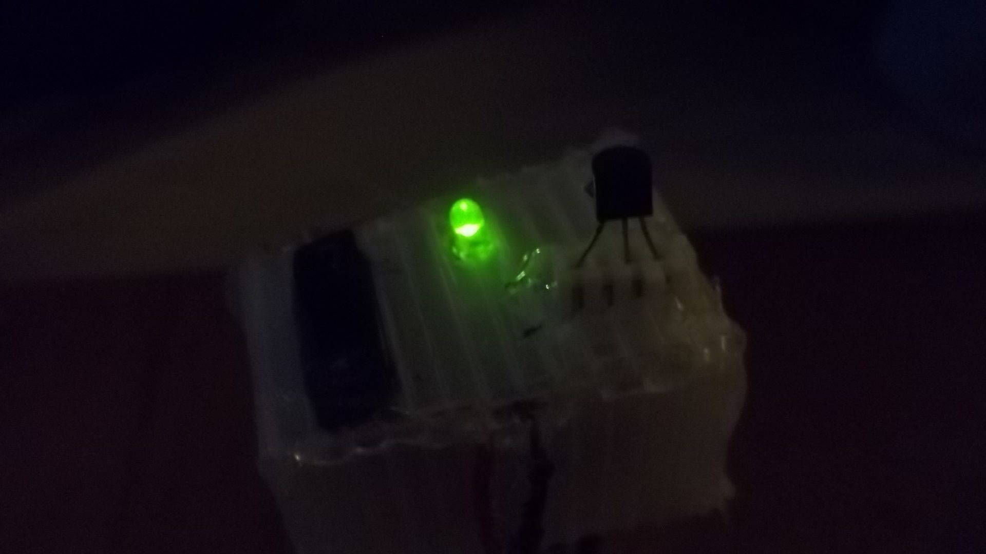 Simple Transistor Tester : 5 Steps - Instructables