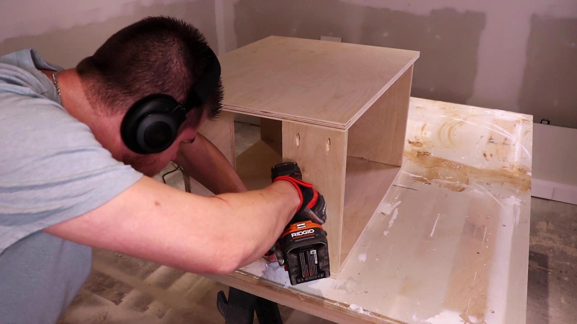 DIY Computer Desk | Cable Management, Storage, LED's : 13 Steps (with ...