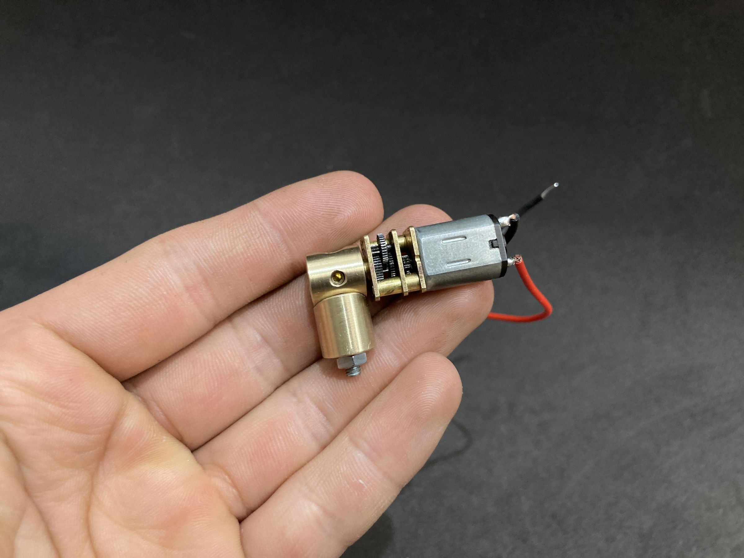 Light-Tracking BEAM Robot Head : 57 Steps (with Pictures) - Instructables