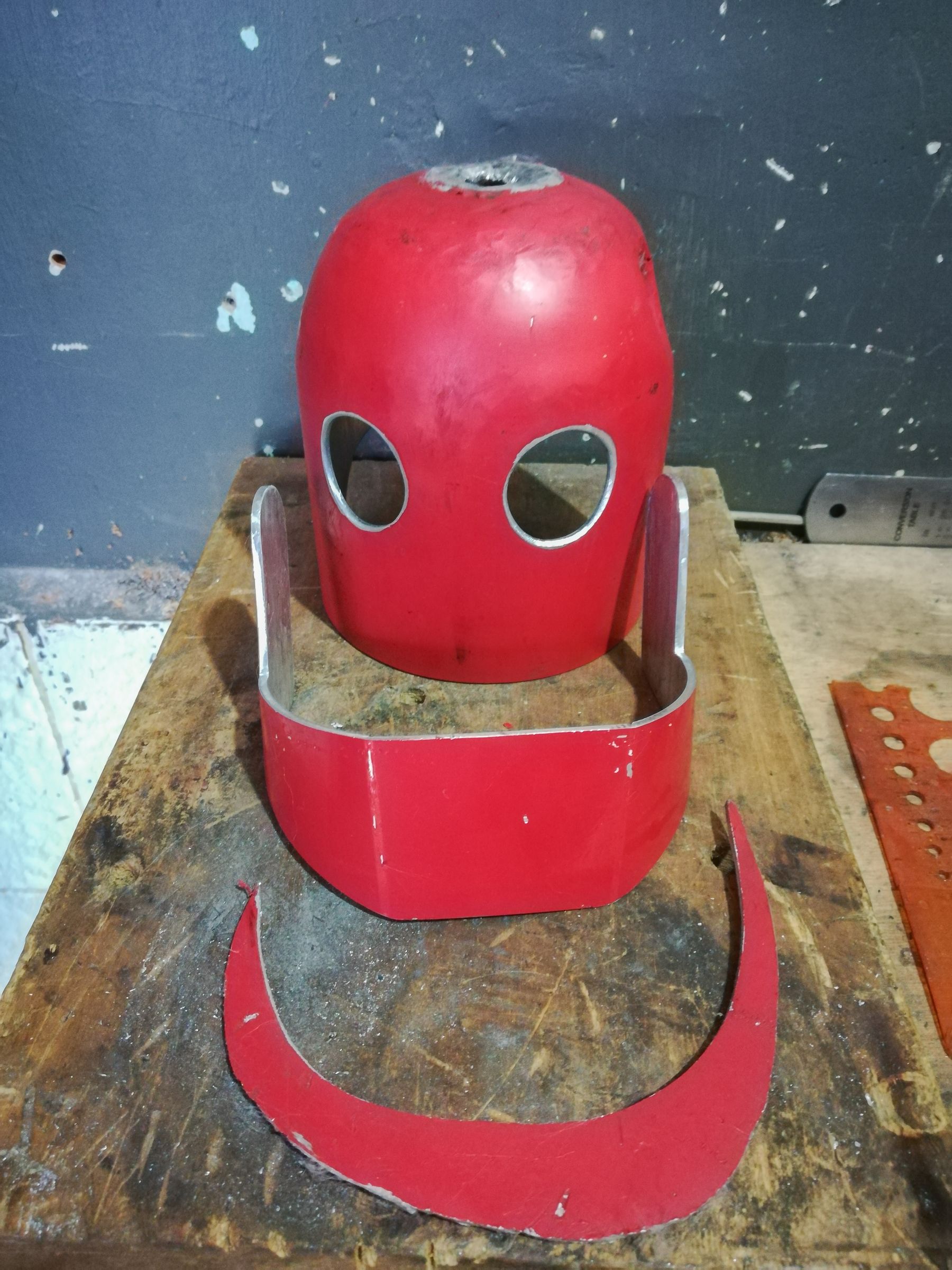 The Iron Giant | Head Build : 12 Steps (with Pictures) - Instructables