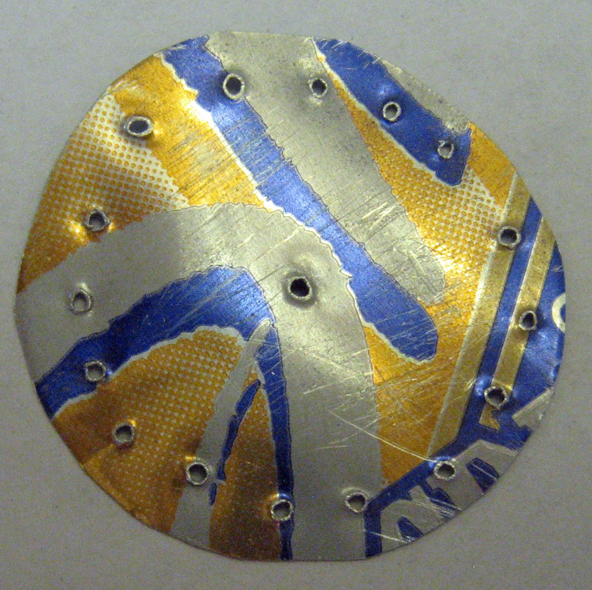 Soda Can Pendant With Wire Lacing : 4 Steps - Instructables