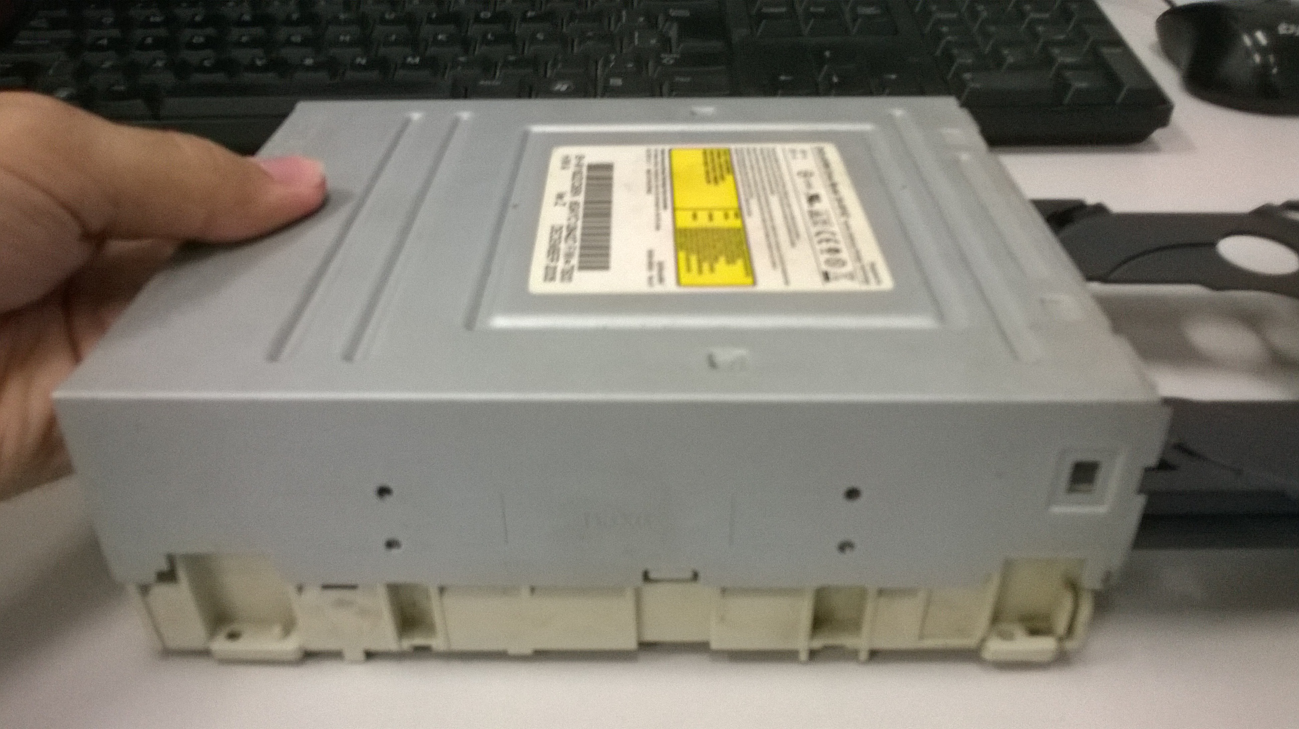 Disassembling a CD/DVD Reader and Reusing Its Parts : 12 Steps (with ...