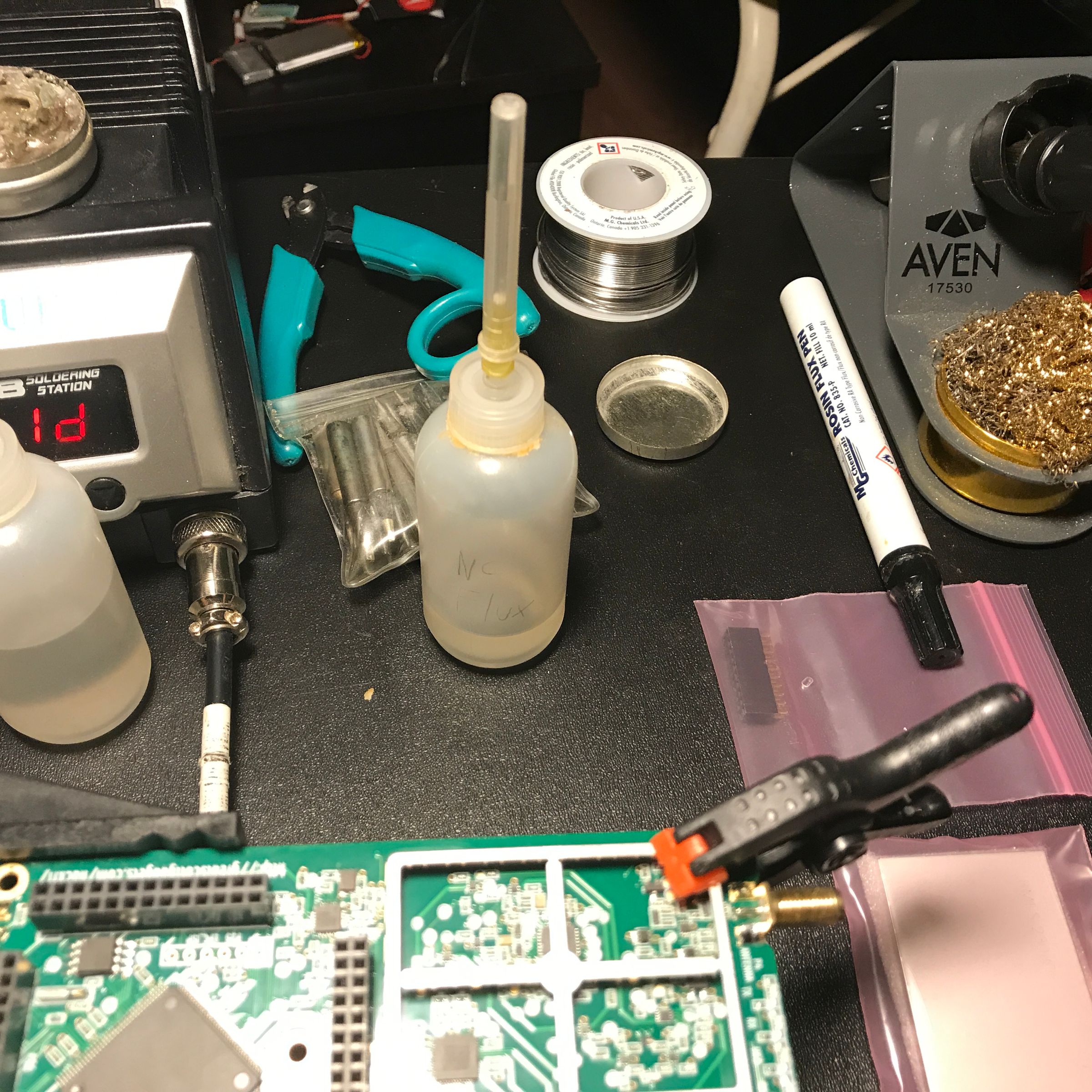 HackRF Shielding Kit Installation : 4 Steps - Instructables