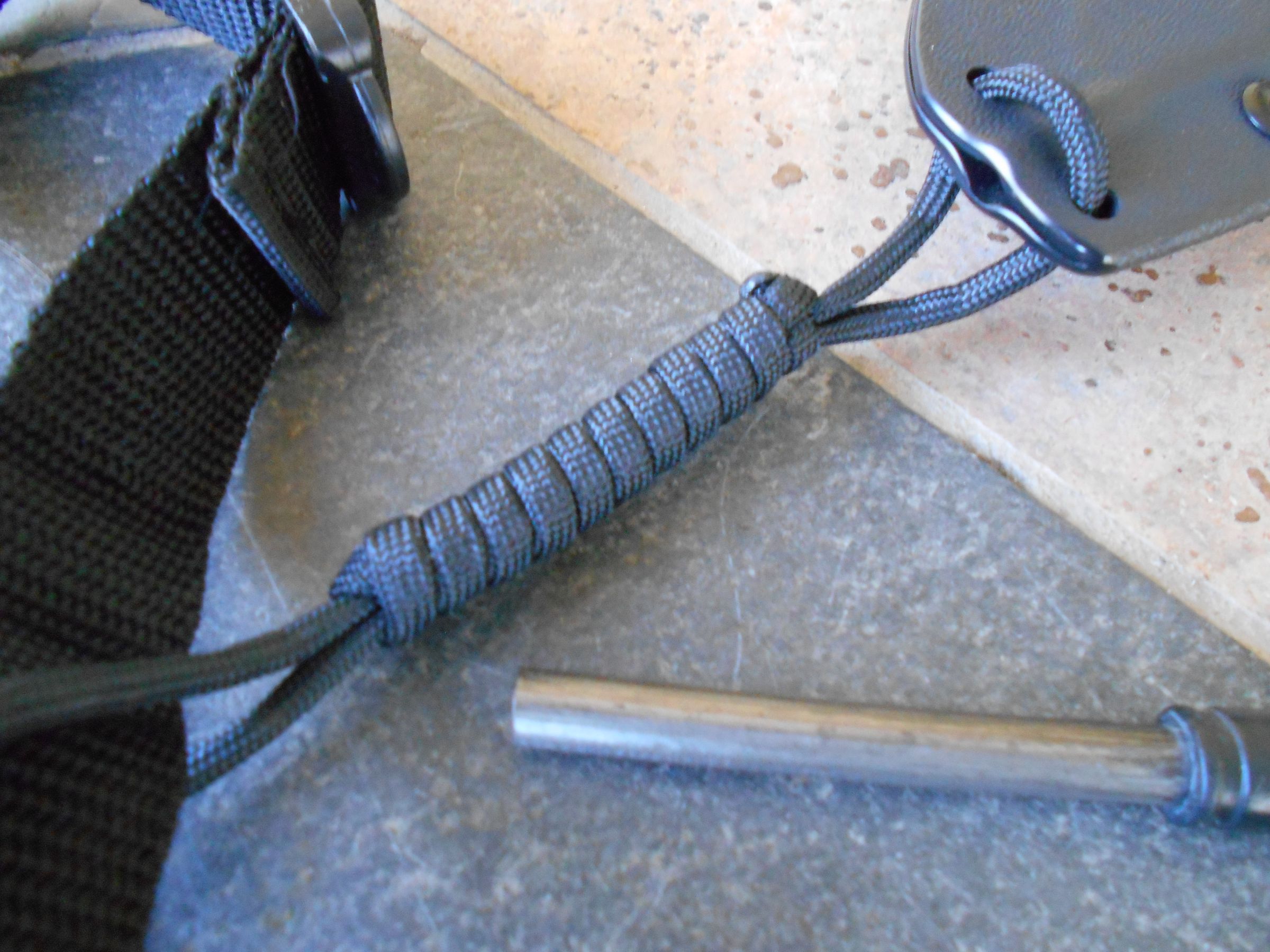 Double Sided Paracord Loop (Keychain Knot) : 4 Steps - Instructables