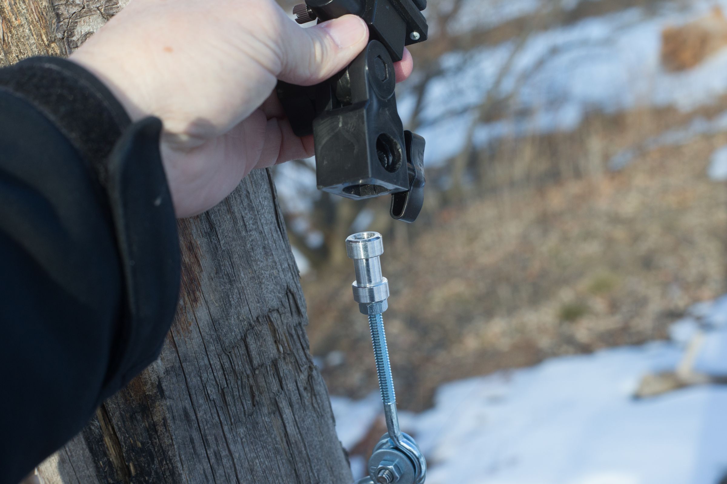 Basic Tree Mounted Flash Stand : 6 Steps - Instructables