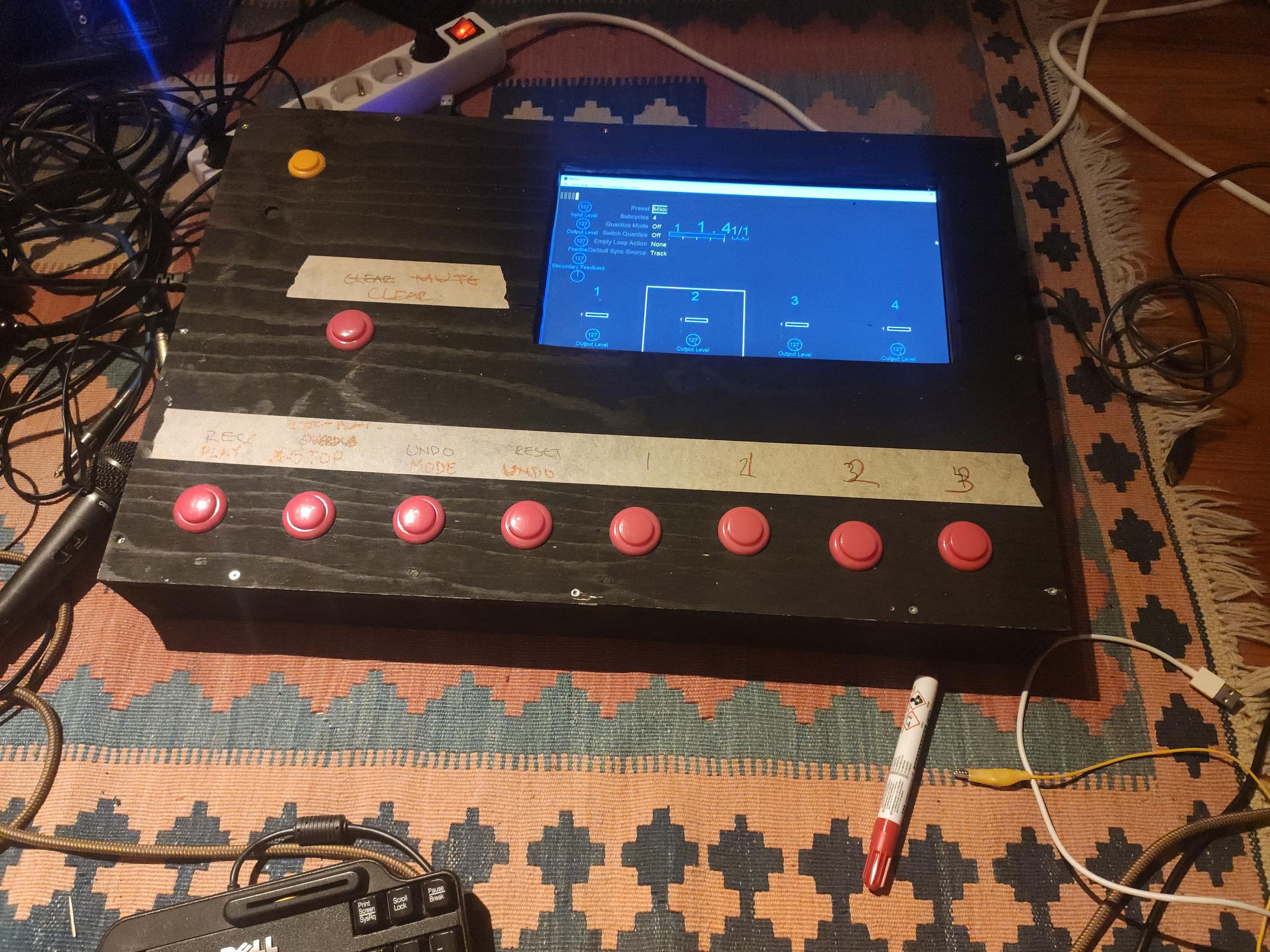 DIY Chewie Monsta Looper (Based on Ed Sheeran's) : 7 Steps - Instructables