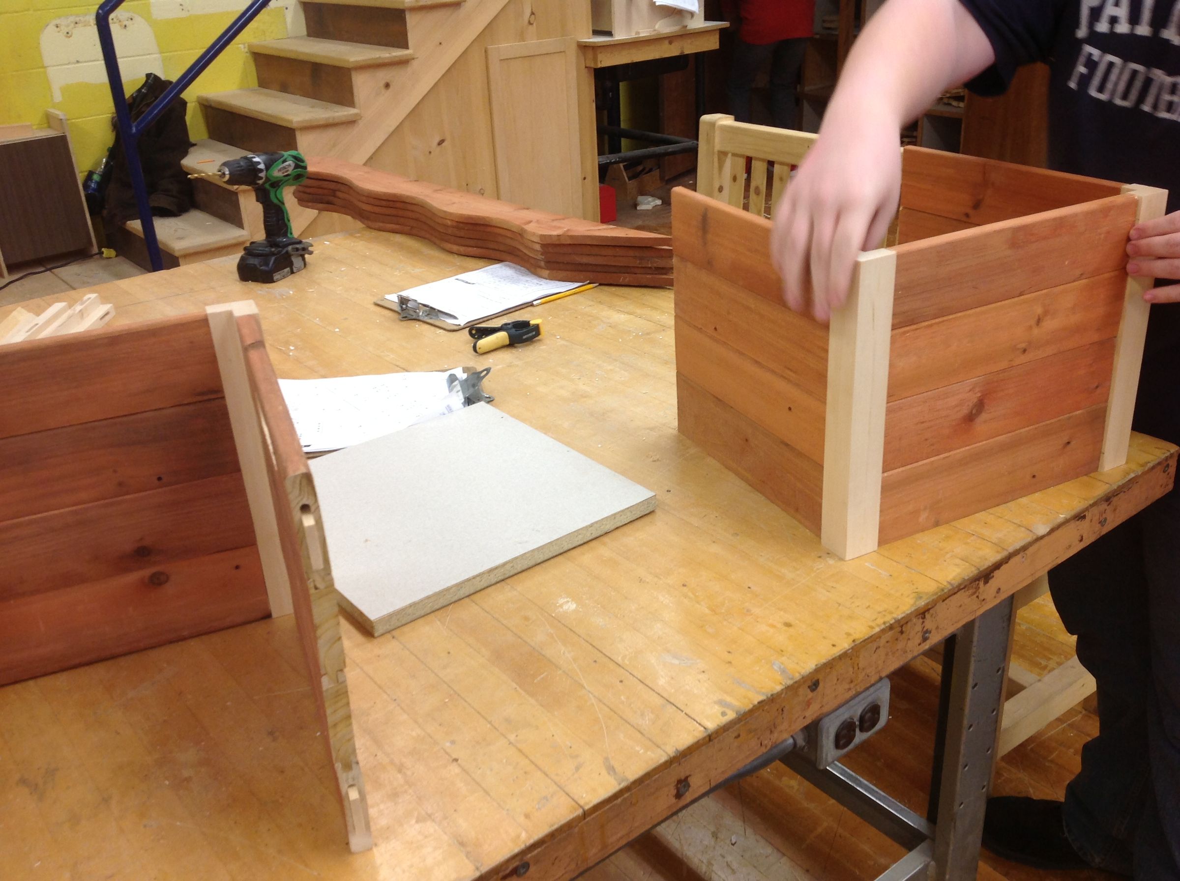 False Bottom Wooden Crate : 6 Steps (with Pictures) - Instructables