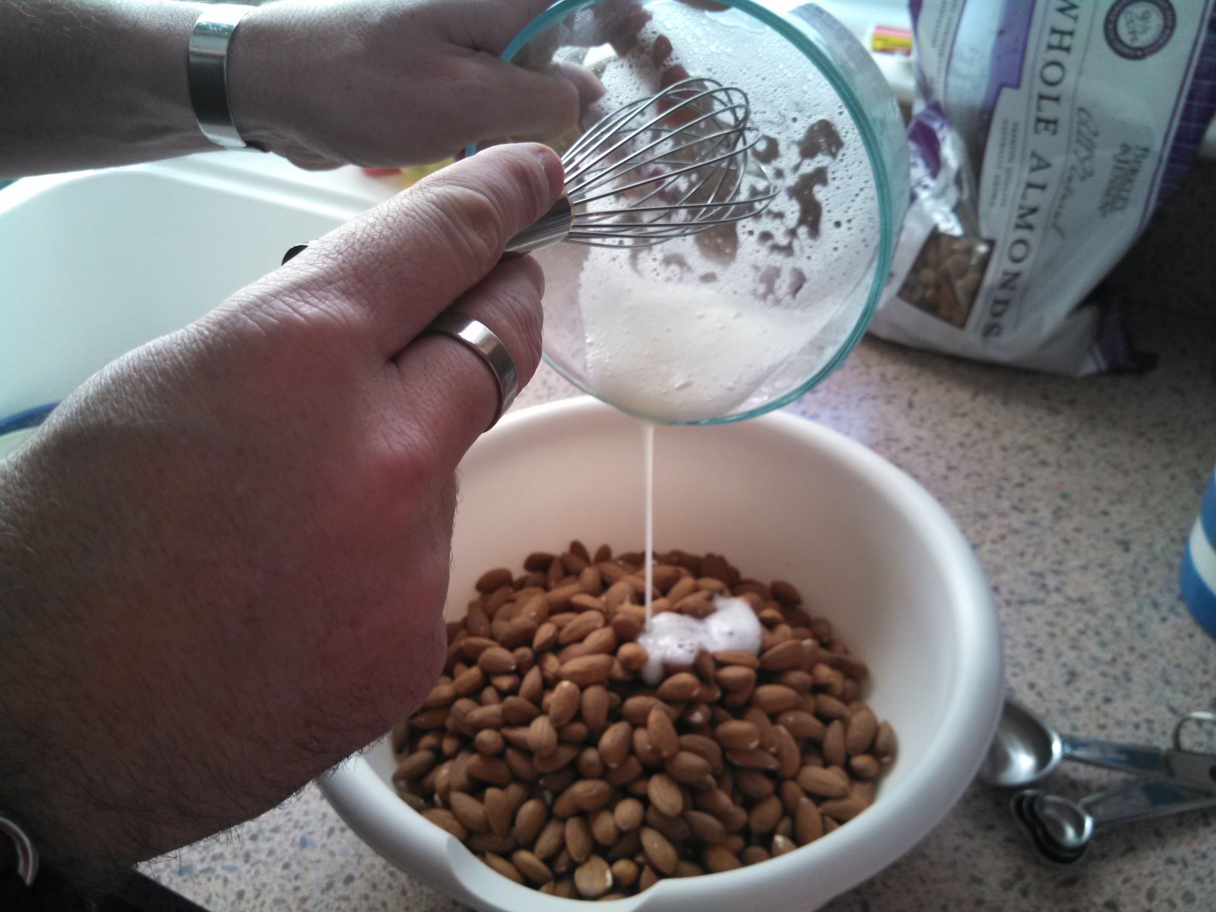 Frosted Almonds : 4 Steps - Instructables