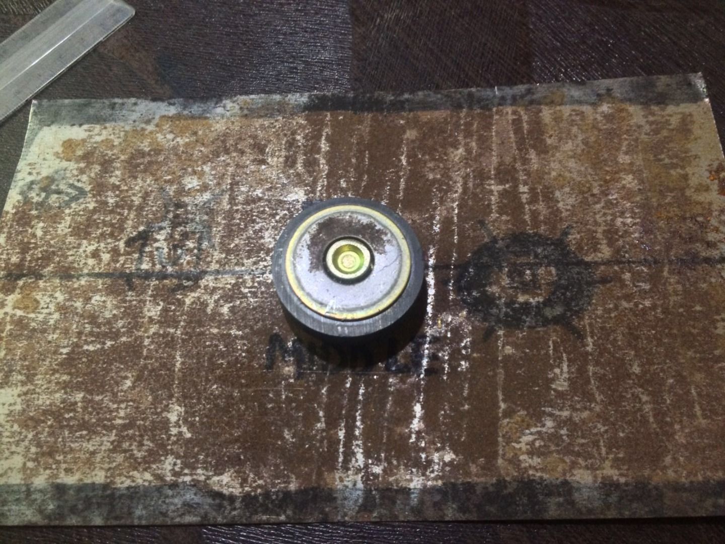 MAGNETIC PHONE HOLDER!(UNIVERSAL) : 8 Steps (with Pictures) - Instructables