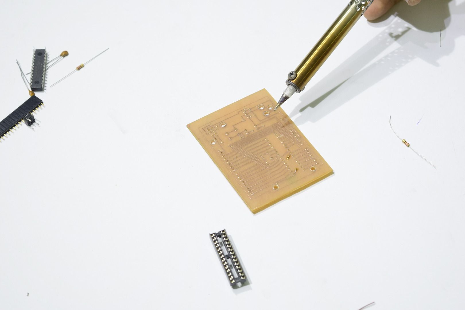 Beeduino : Homemade Arduino Uno for $6 : 13 Steps (with Pictures ...