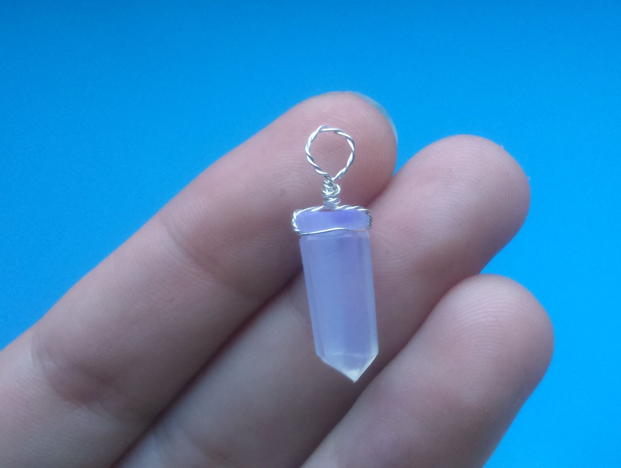 Hot Glue Stick Crystals! : 4 Steps (with Pictures) - Instructables