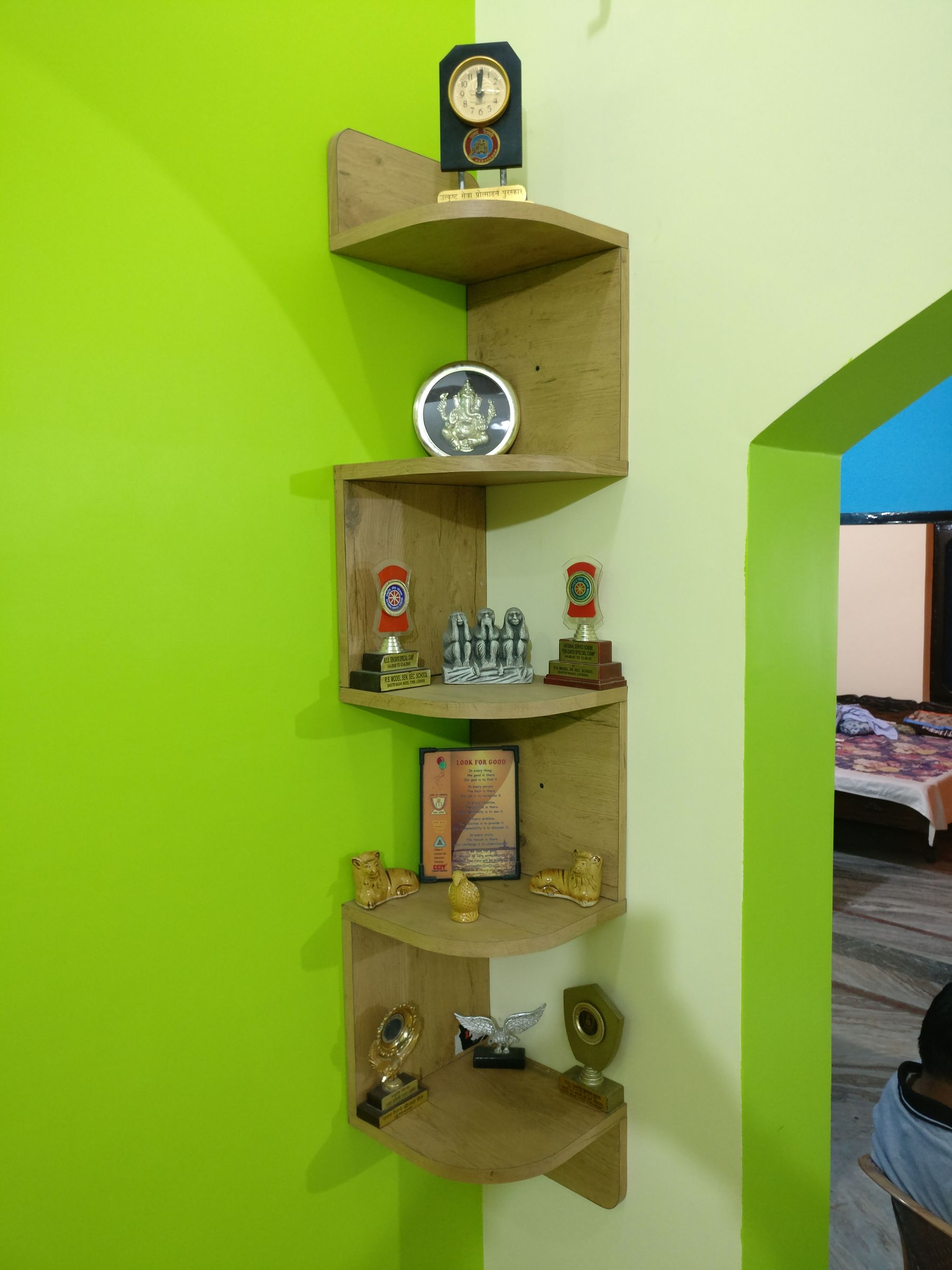 DIY Corner Shelves : 8 Steps (with Pictures) - Instructables