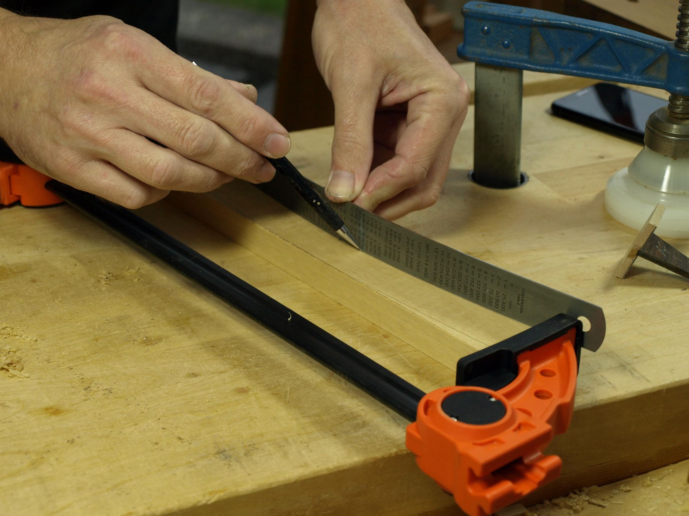 Japanese Style Lantern : 9 Steps (with Pictures) - Instructables