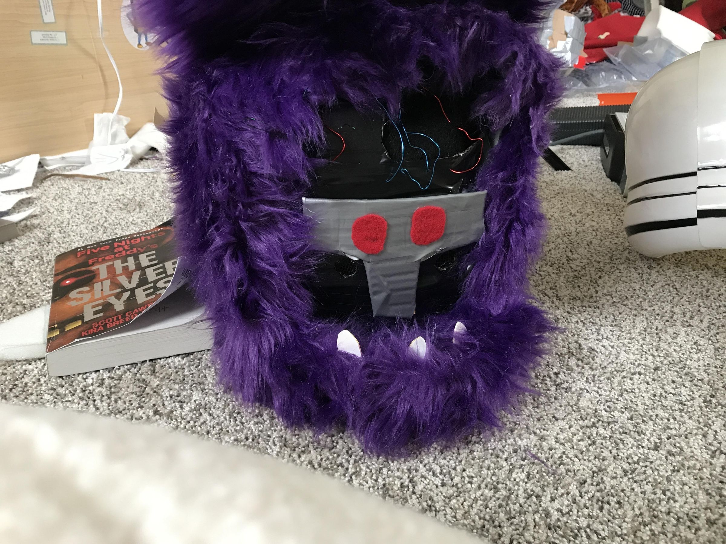 Fnaf Cosplay Withered Bonnie : 4 Steps - Instructables
