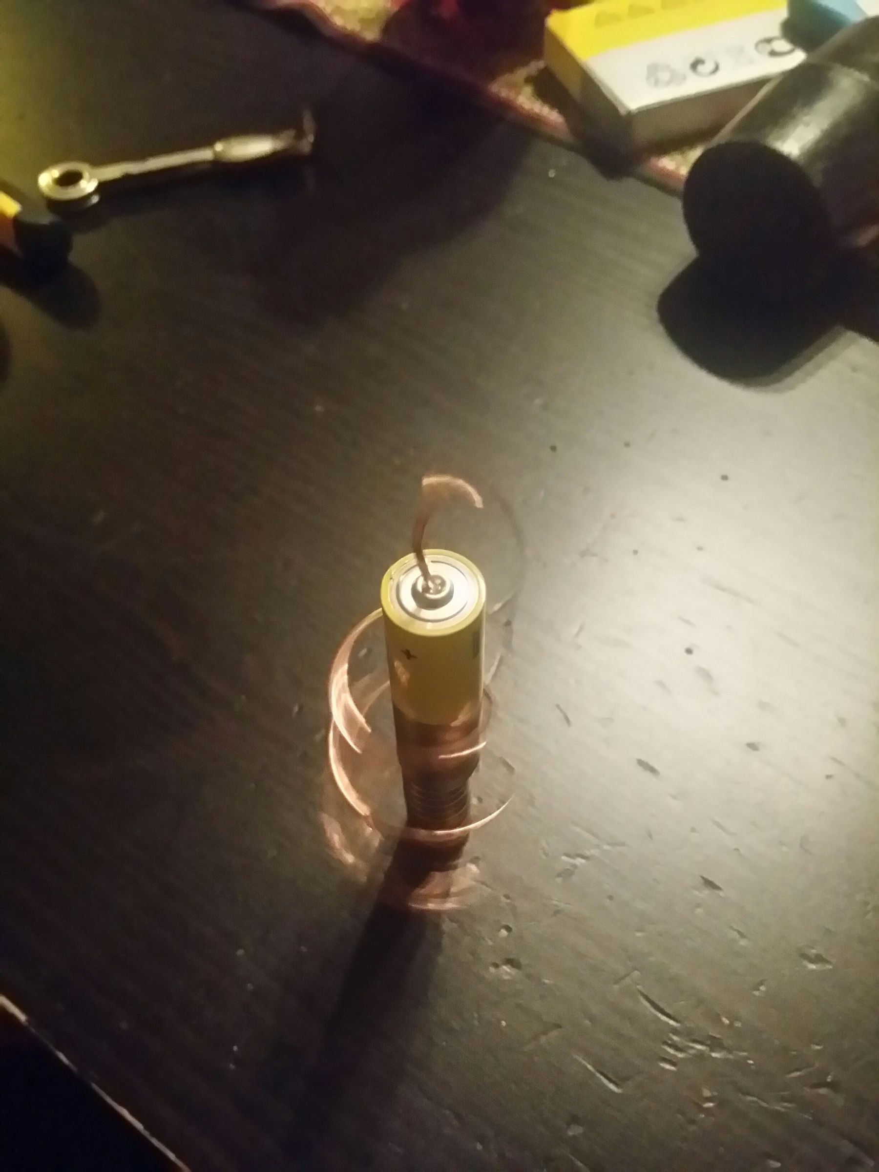 Simple Homopolar Motor : 5 Steps (with Pictures) - Instructables