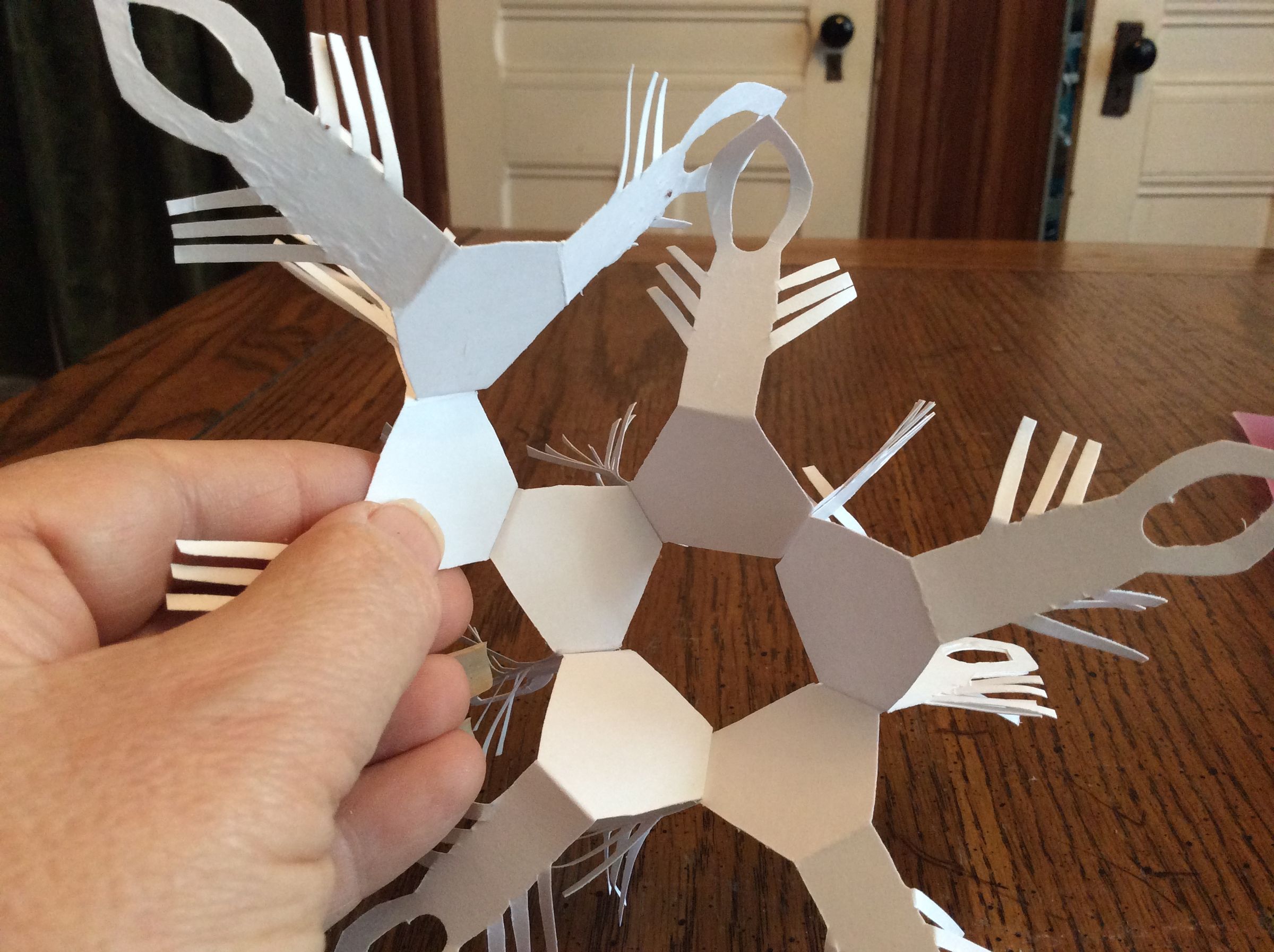 3 D Paper Snow Decoration : 7 Steps (with Pictures) - Instructables