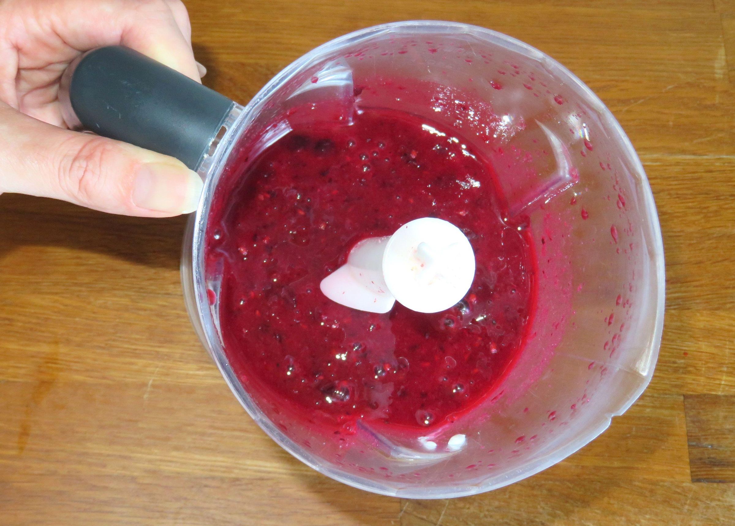 Summer Berry Frozen Cheesecake : 4 Steps (with Pictures) - Instructables