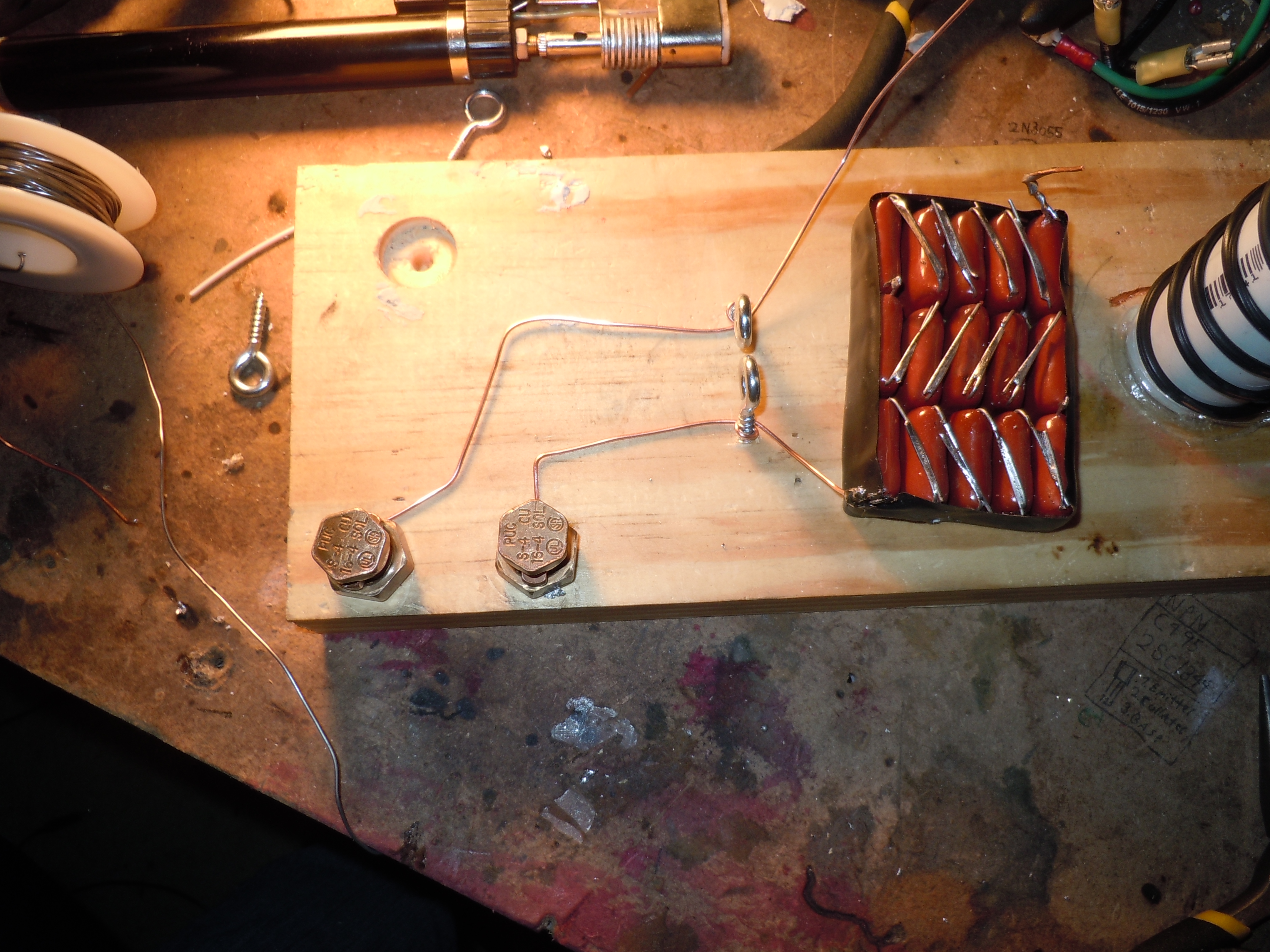 MINI TESLA COIL 50KV!!!! (revised) : 5 Steps - Instructables