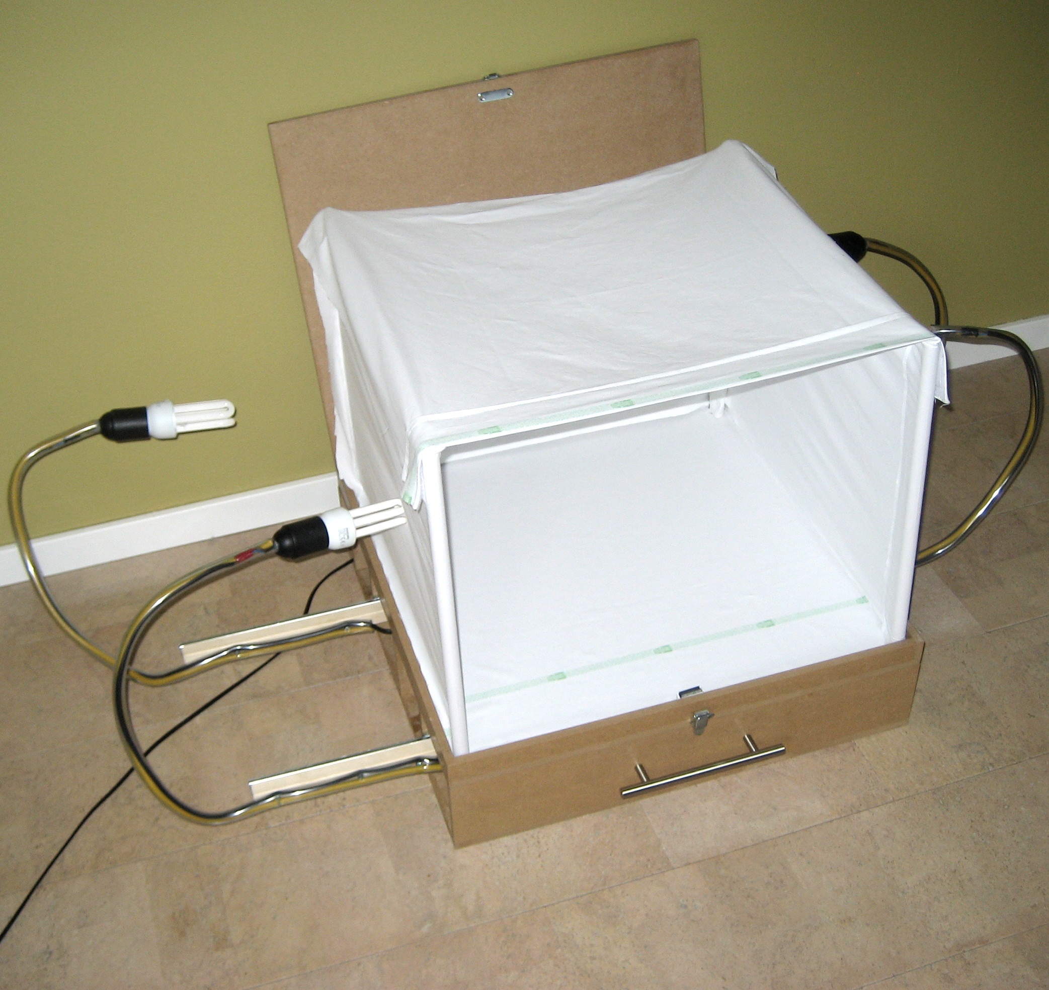 Portable Light Box : 8 Steps (with Pictures) - Instructables