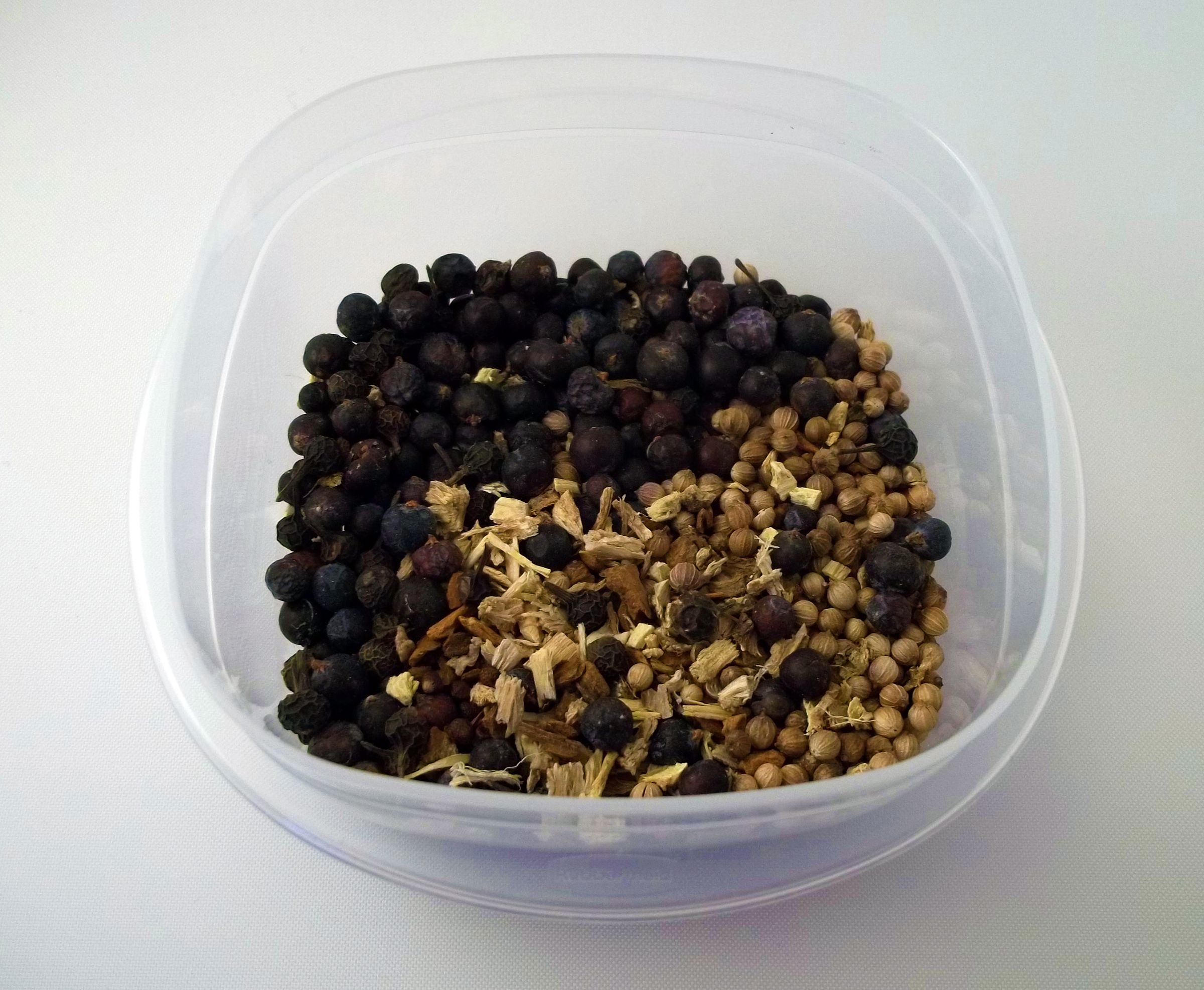 DIY Compound Gin : 7 Steps (with Pictures) - Instructables