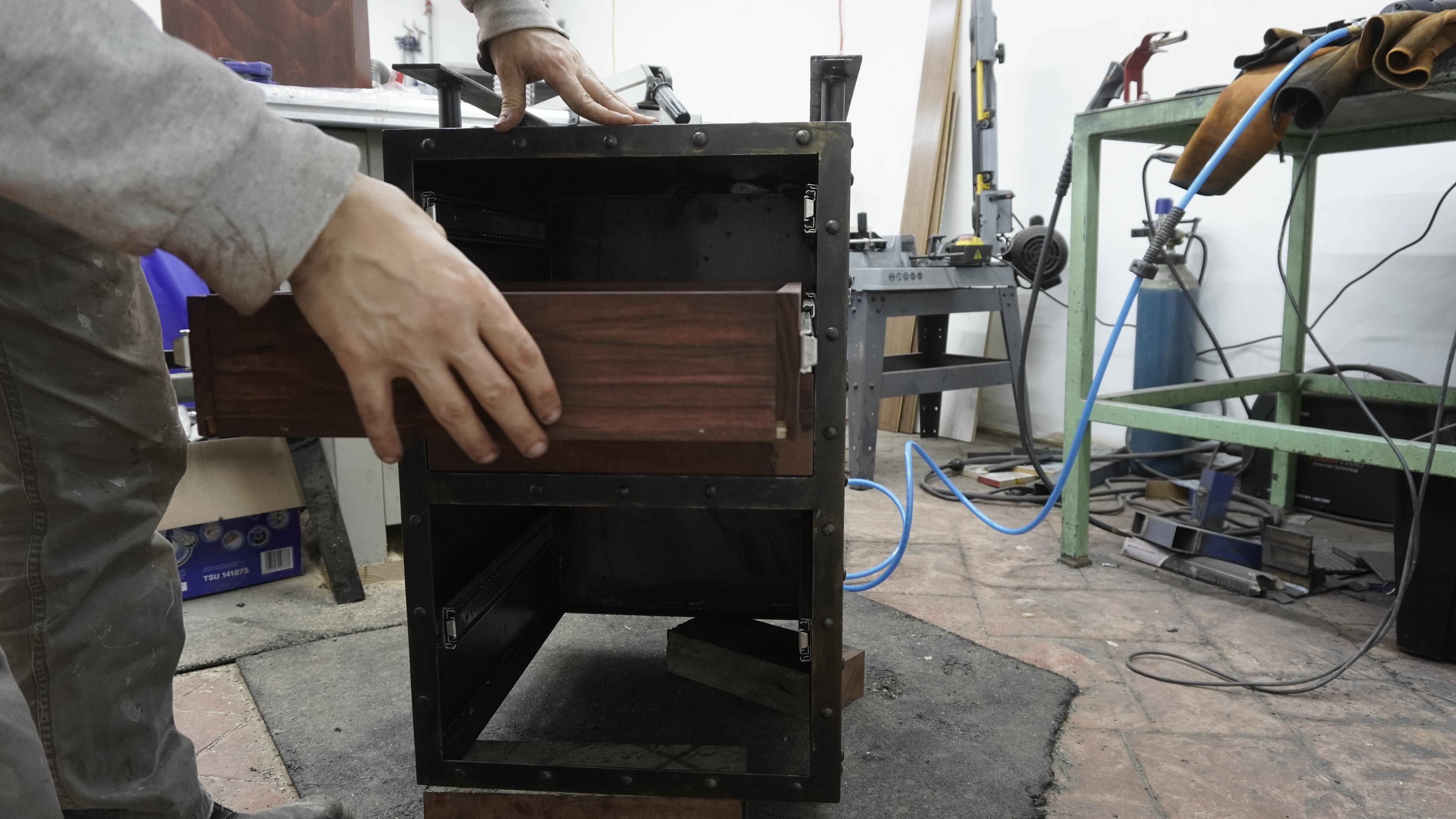 Industrial-style Metal and Timber Study Desk : 5 Steps (with Pictures ...