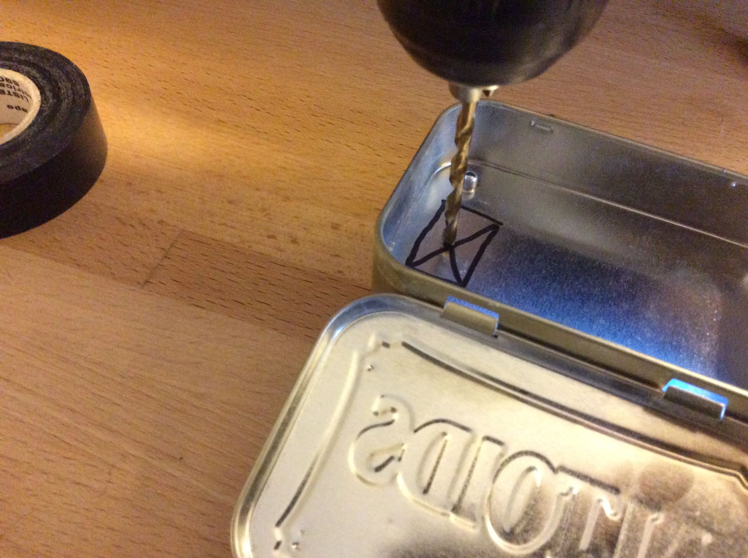Double-wide Altoids Project Tin : 7 Steps (with Pictures) - Instructables