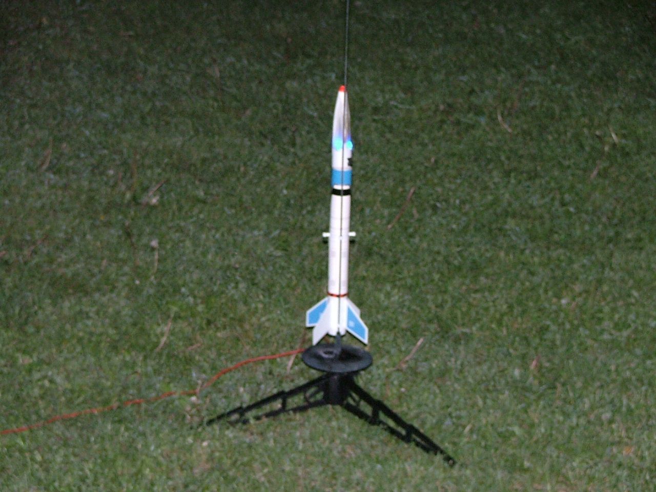 Model Rocket LED Glow Effects : 9 Steps (with Pictures) - Instructables