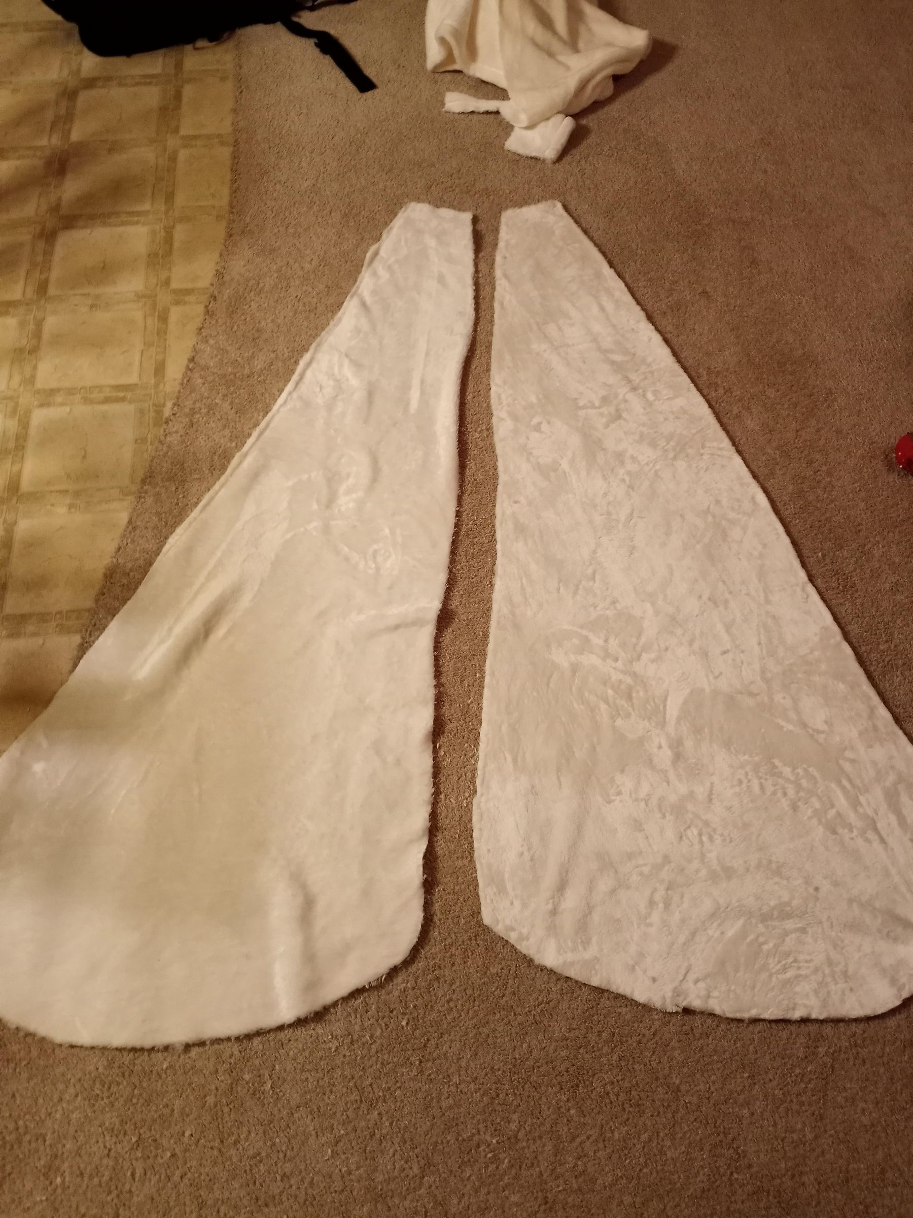 Moth Wing Cloak : 11 Steps (with Pictures) - Instructables