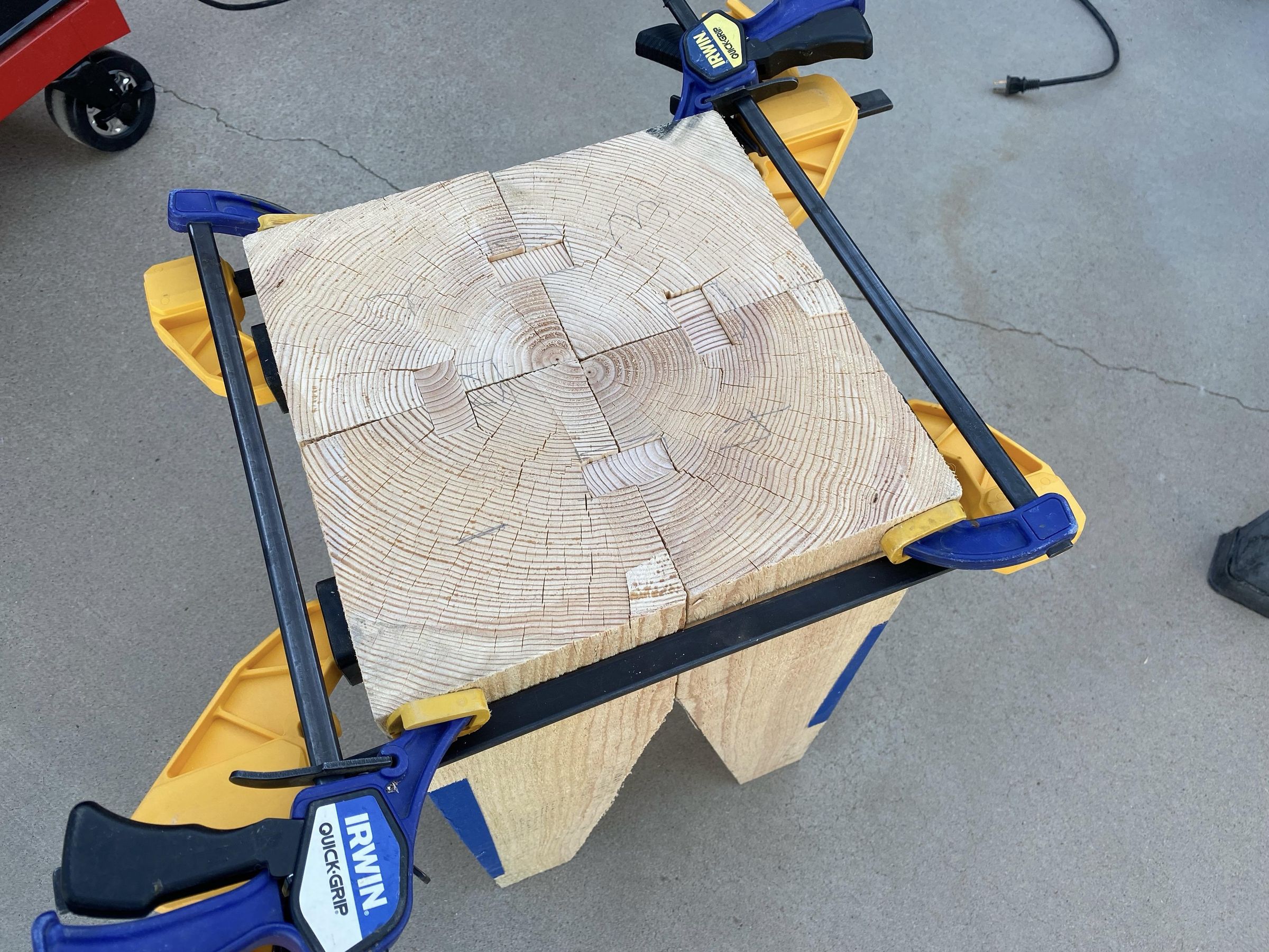 Backenzahn - a Small Side Table, Stool, or Plant Stand : 5 Steps (with ...