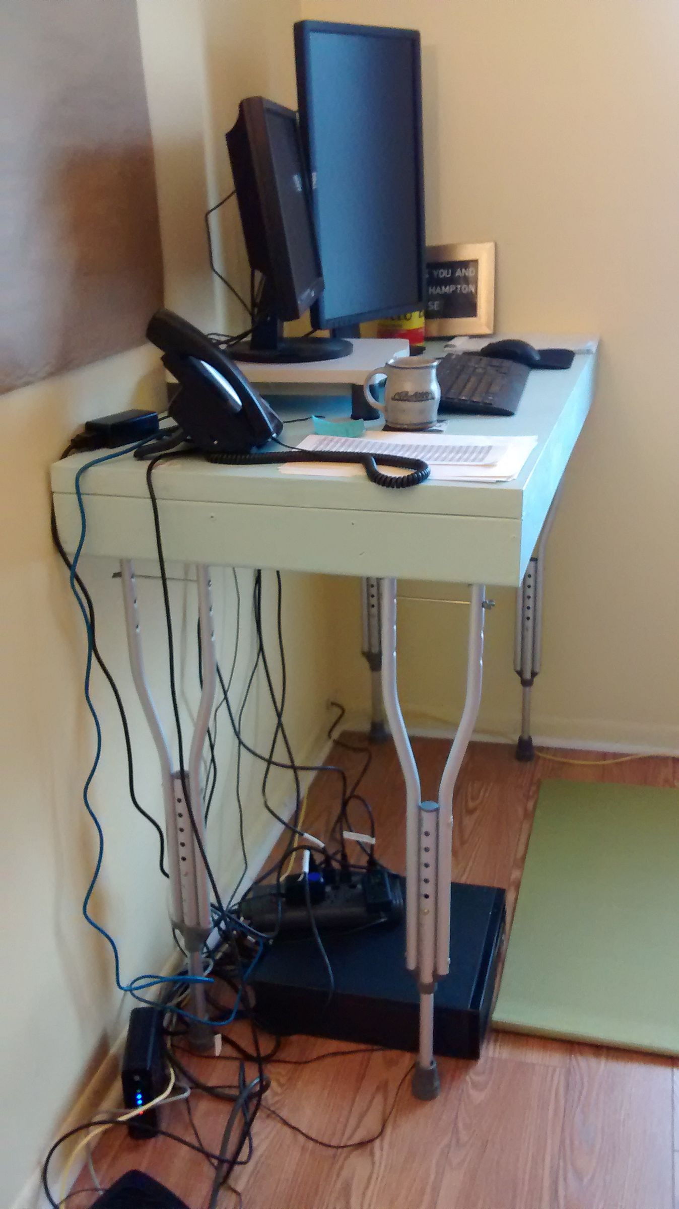 Foldable Standing Desk : 5 Steps (with Pictures) - Instructables