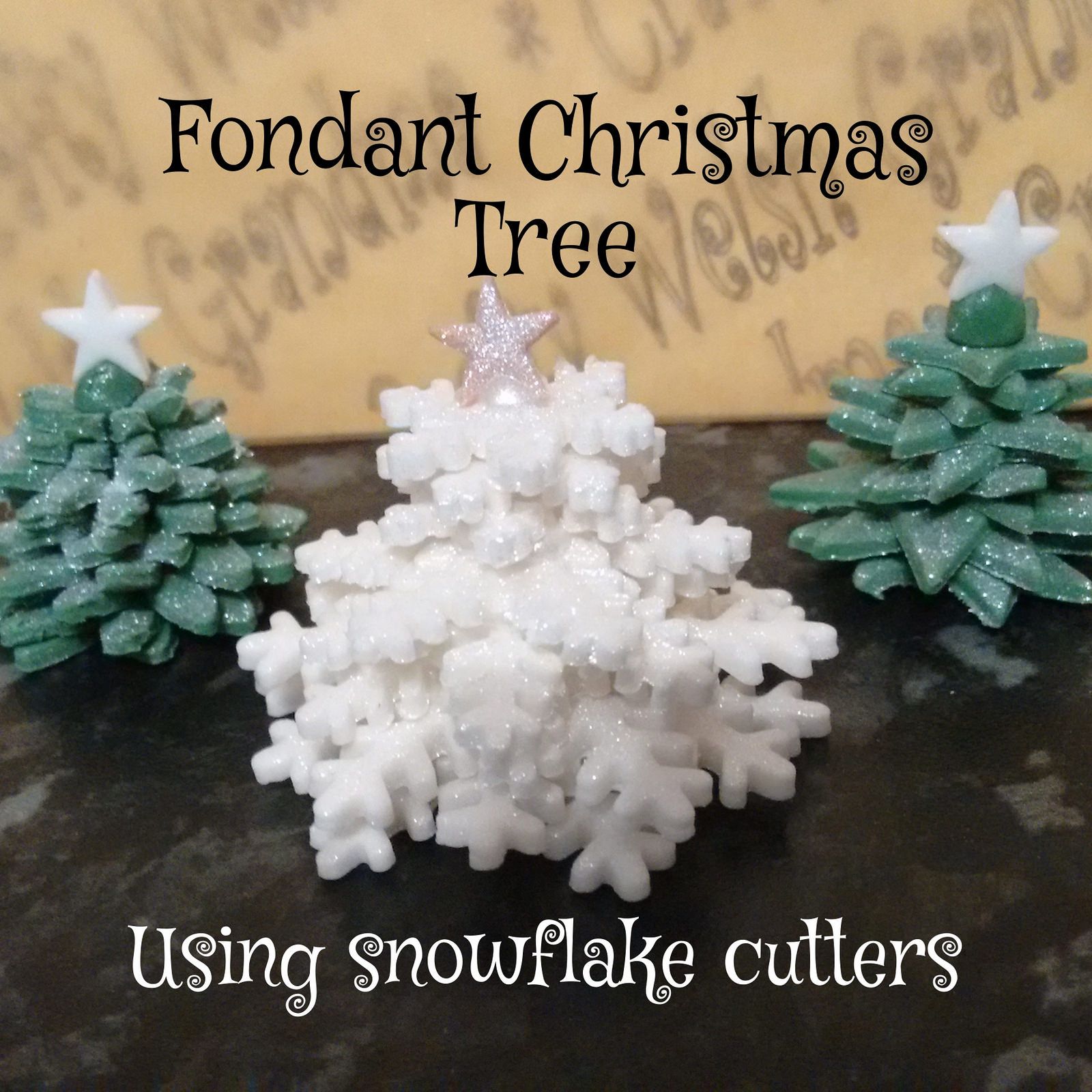 Fondant Snowflake Christmas Tree : 6 Steps (with Pictures) - Instructables