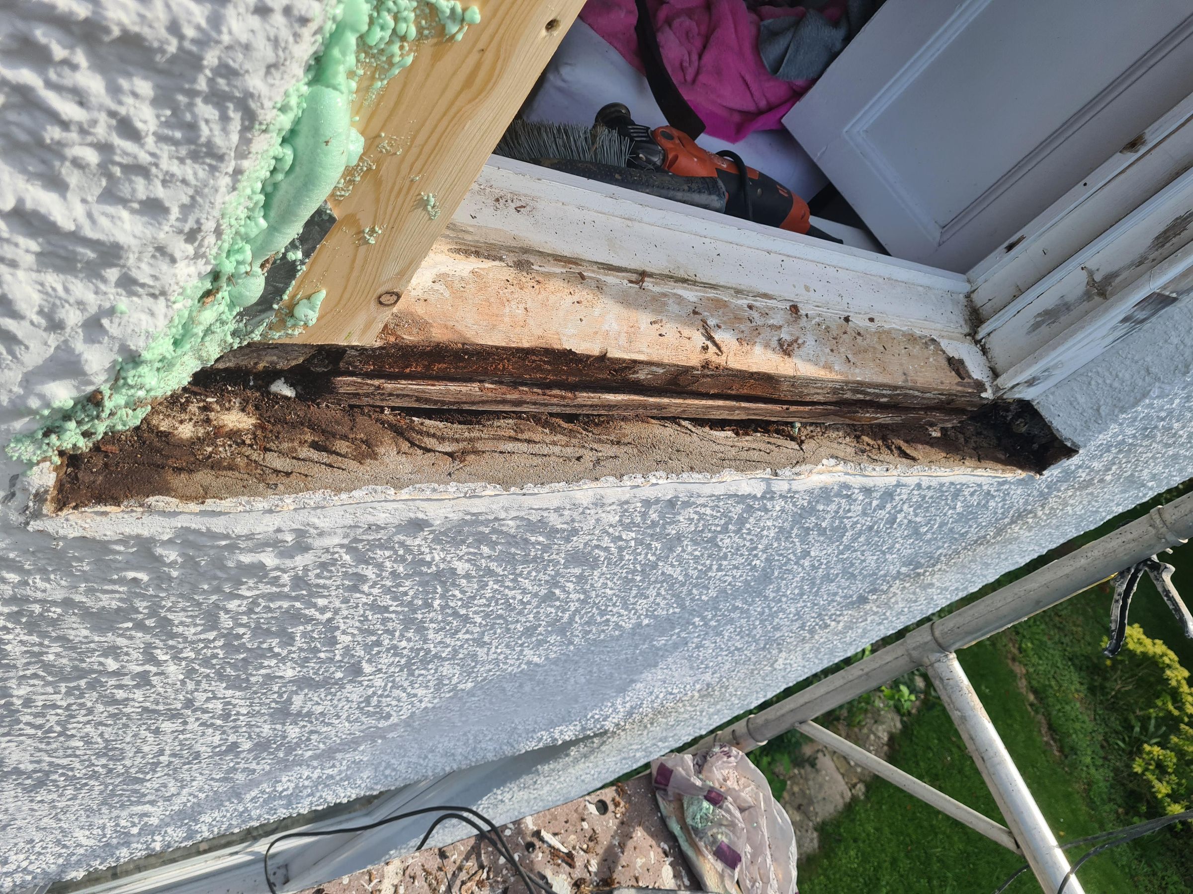 Restoring a Wooden Sash Window : 12 Steps (with Pictures) - Instructables