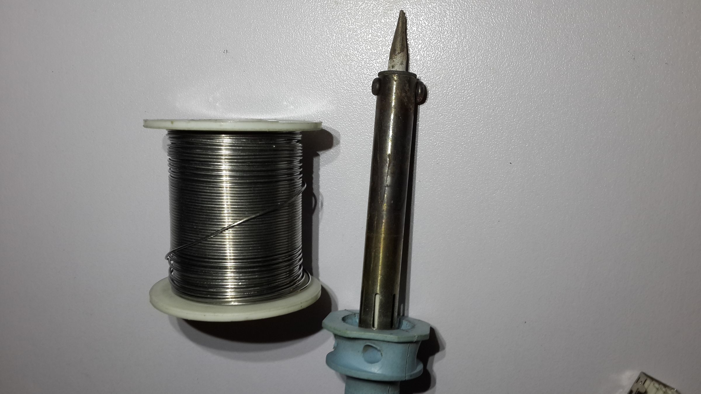 How to Convert Your Old Adapter Into Usb Charger : 9 Steps - Instructables