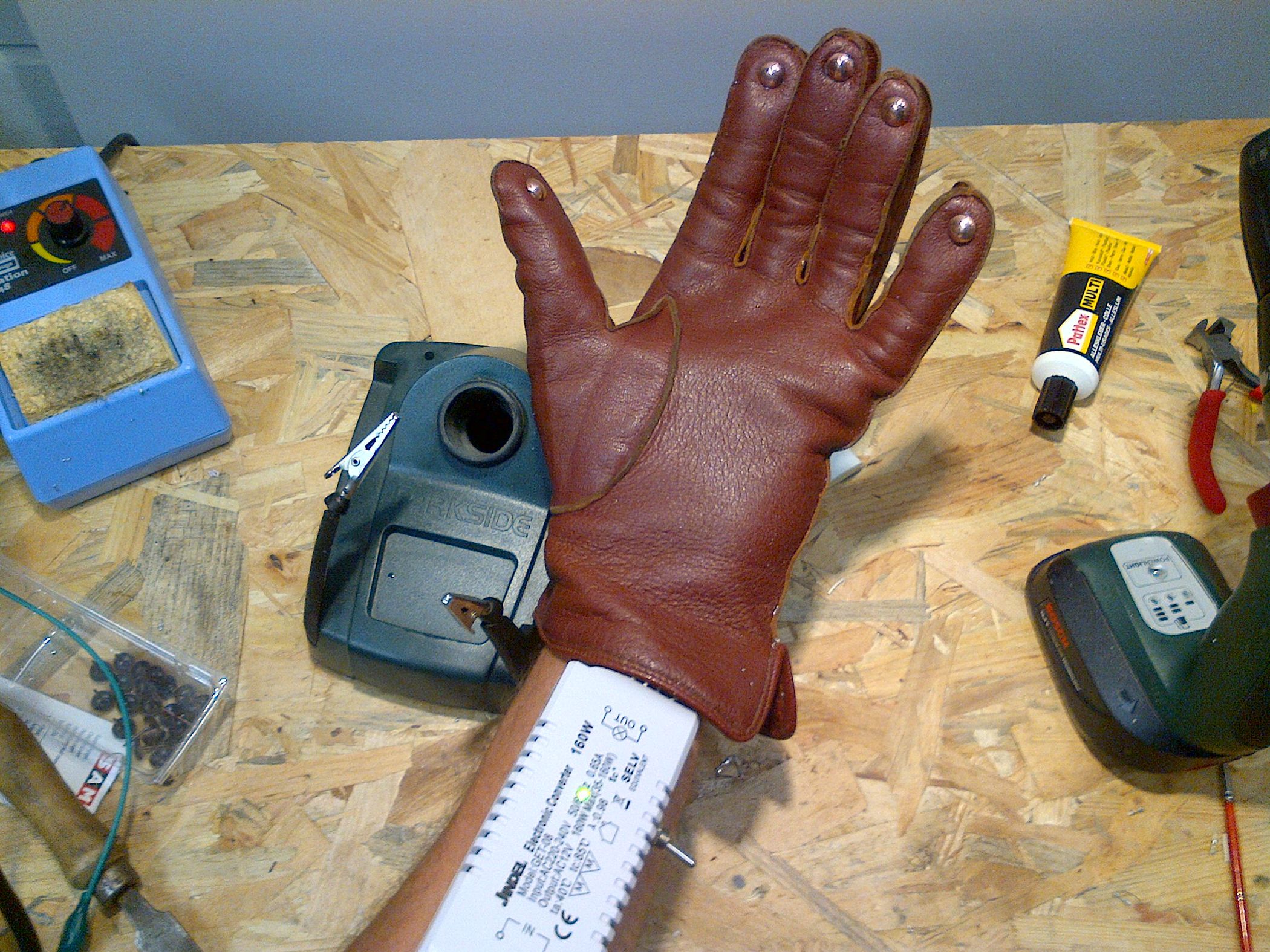 Shocking Glove : 4 Steps - Instructables