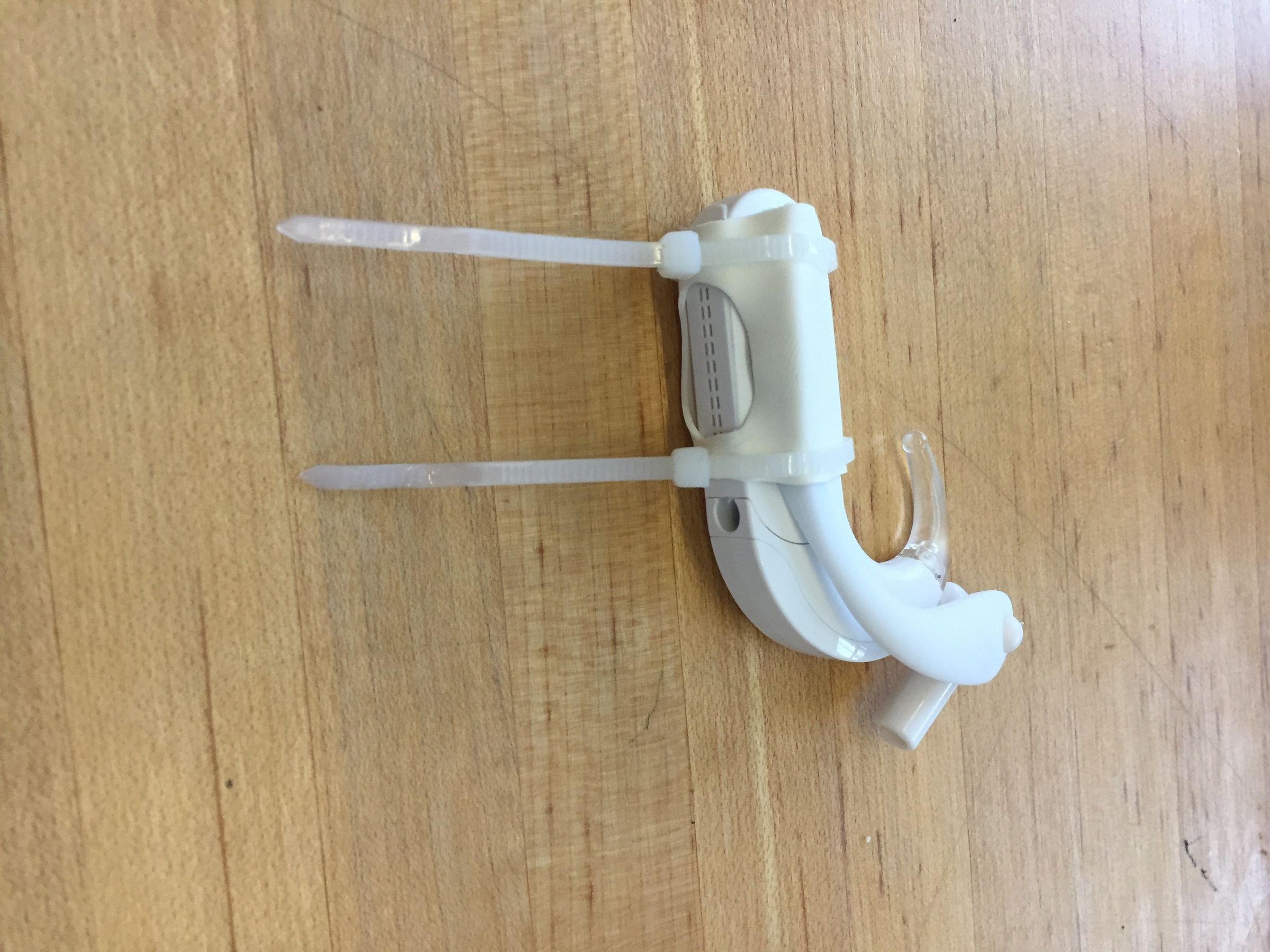 CiPod: Earbud Attachment for Cochlear Implants : 11 Steps (with ...