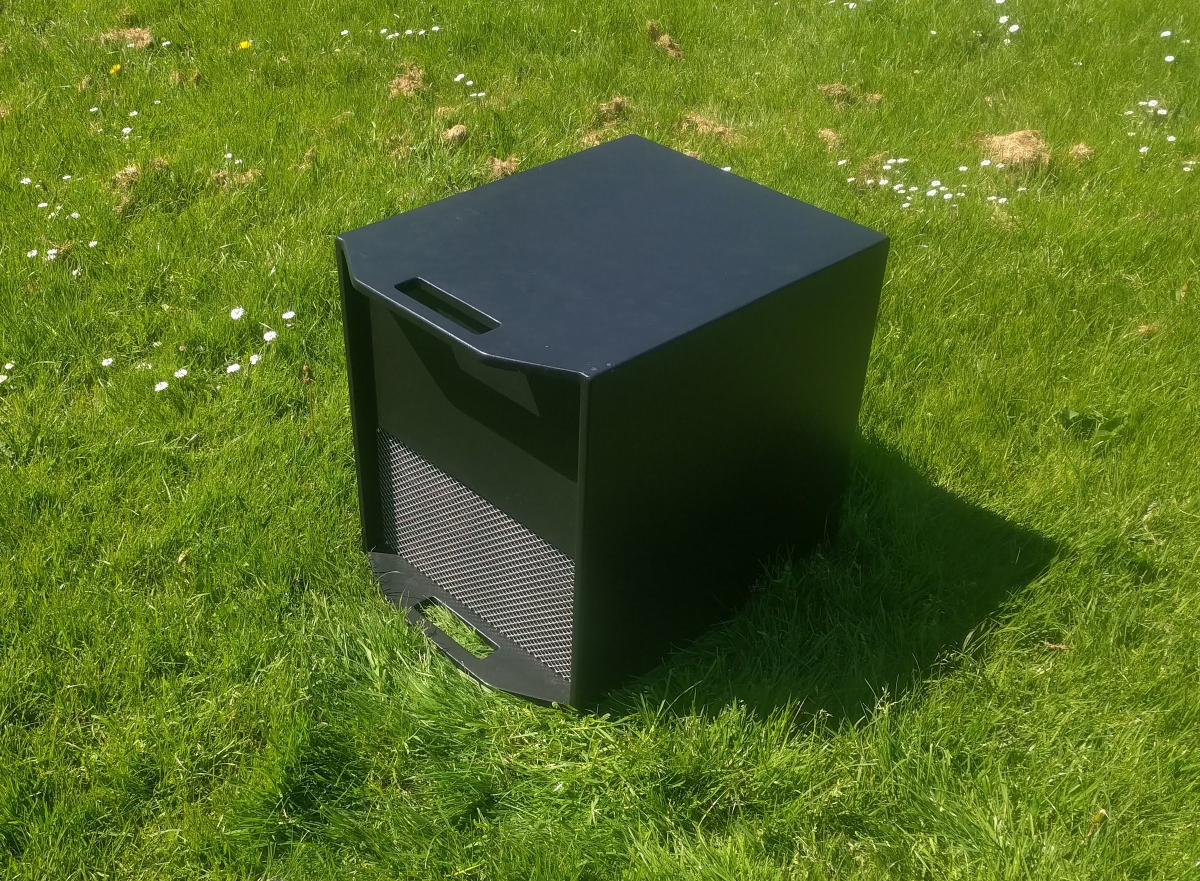 Building a Cubo 18 and Modified Cubo 8 Subwoofer : 5 Steps - Instructables