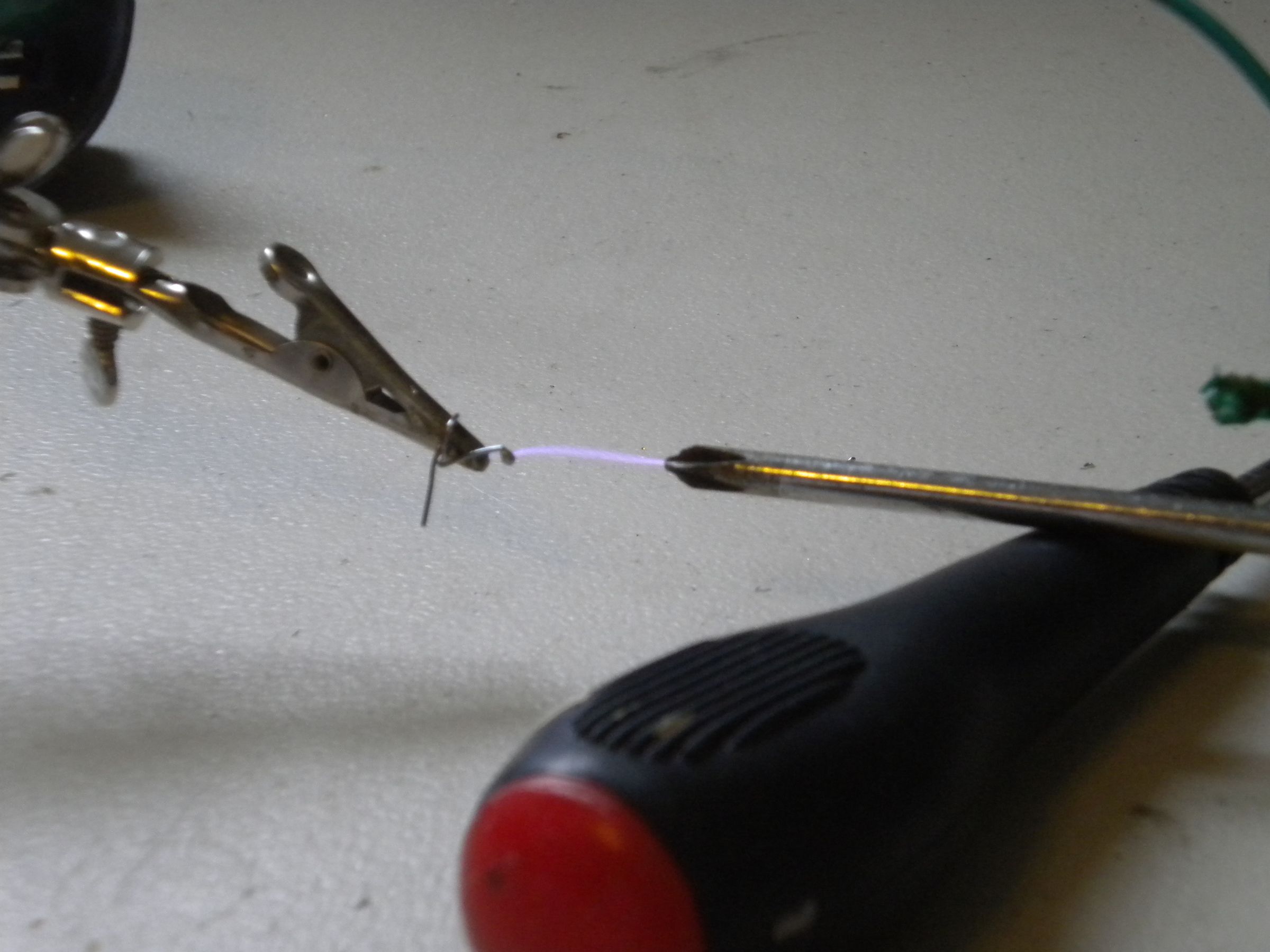 Simple Flyback Driver Gives Powerful Arcs - Instructables