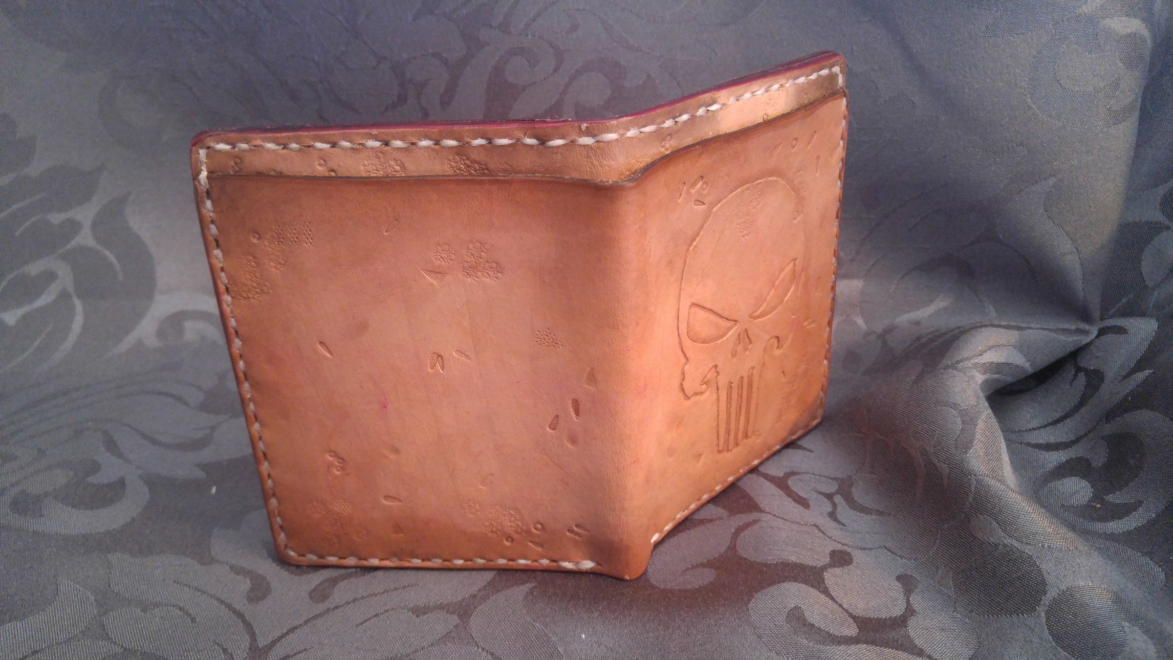 Hand Made Leather Wallet : 7 Steps (with Pictures) - Instructables