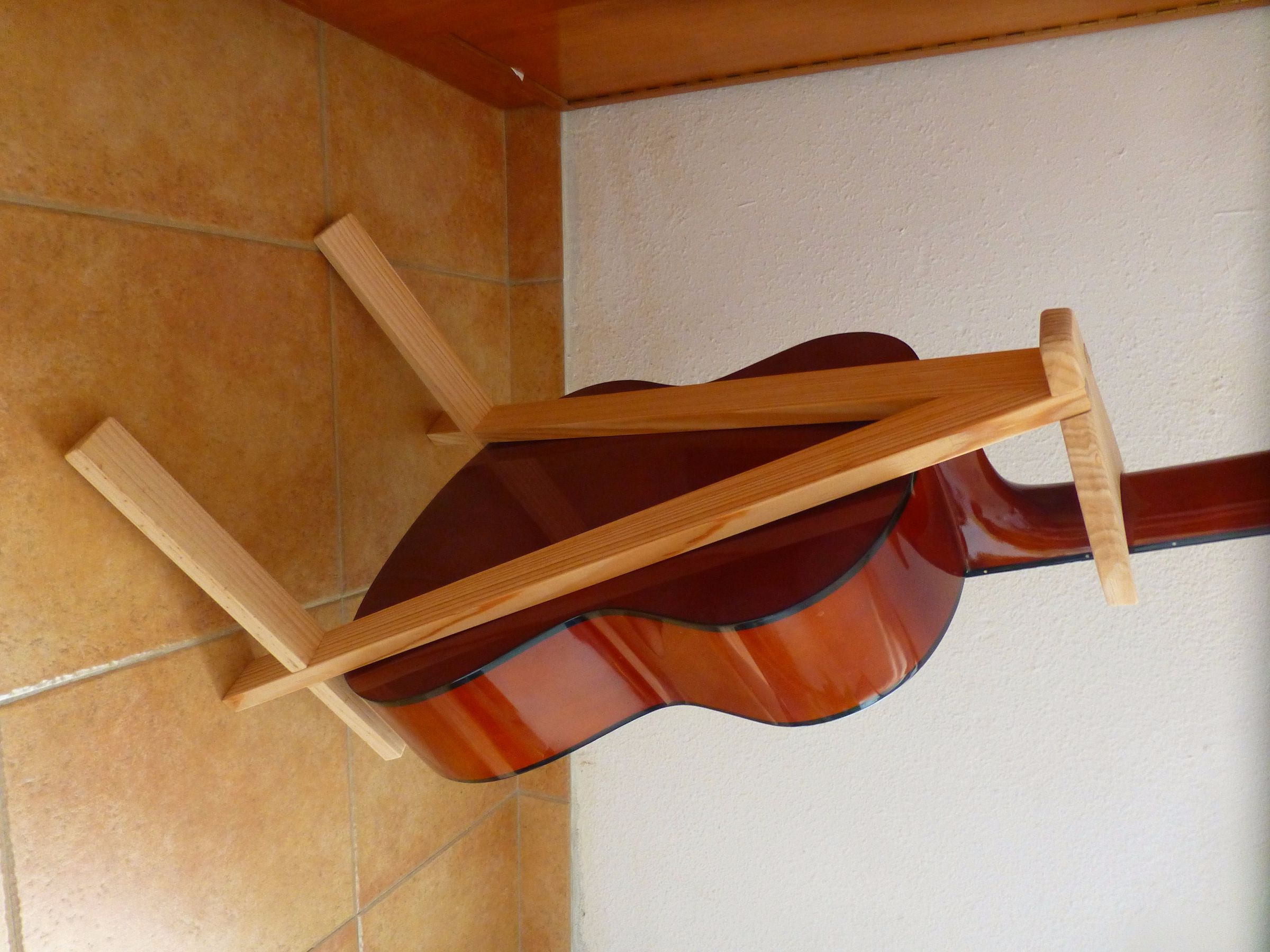 Make a Modern Guitar Stand : 7 Steps (with Pictures) - Instructables