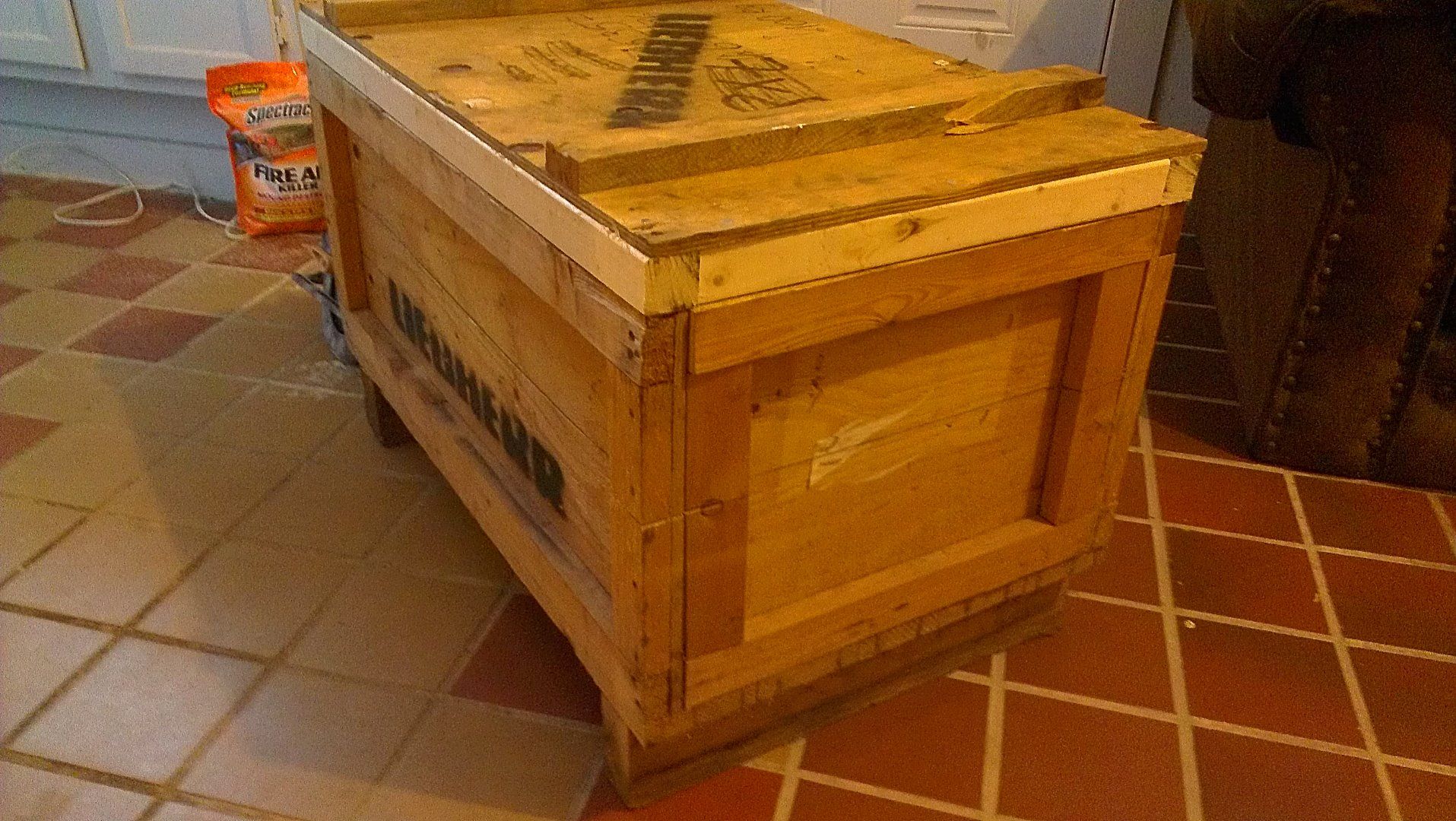 Upcycled Toolbox : 4 Steps - Instructables