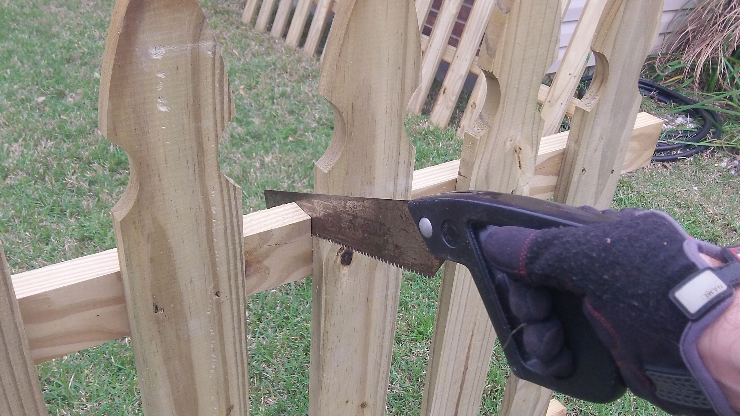 Building a Semi-Permanent Fence : 6 Steps - Instructables