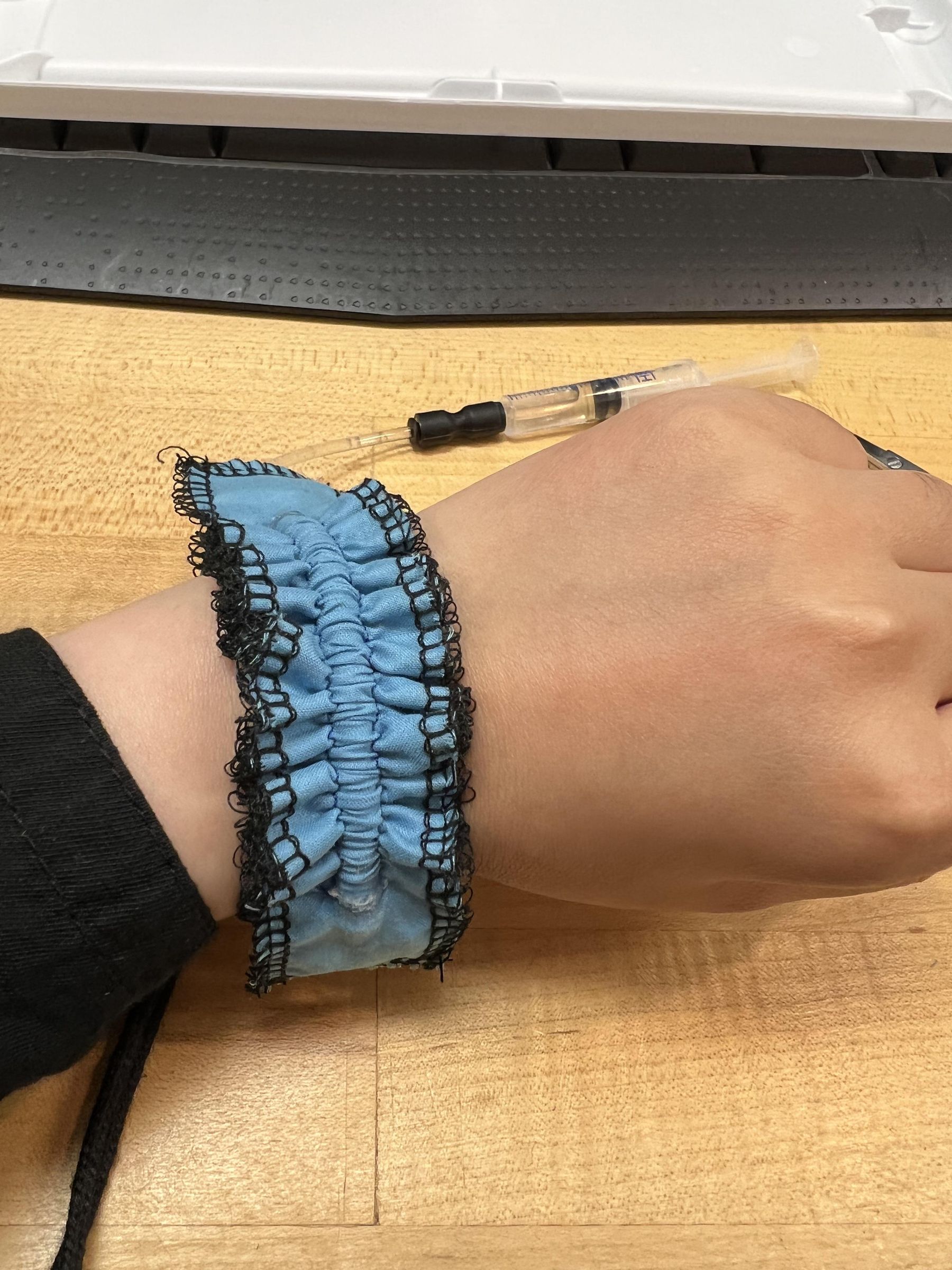 Soft Robotic Wearable Actuator: Fluidic Fabric Muscle Sheets : 10 Steps ...