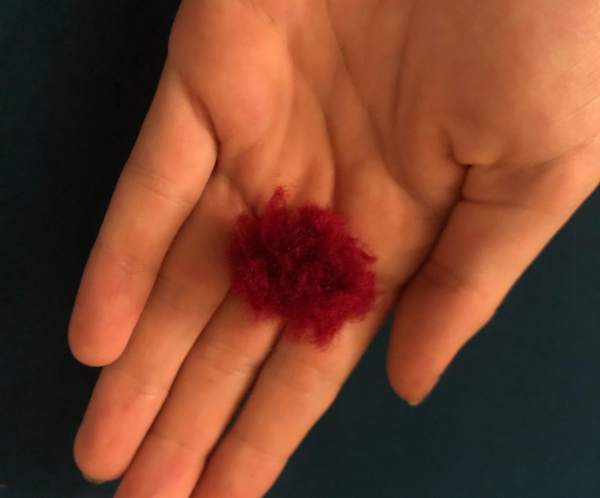 Pinky Pom Pom : 5 Steps - Instructables