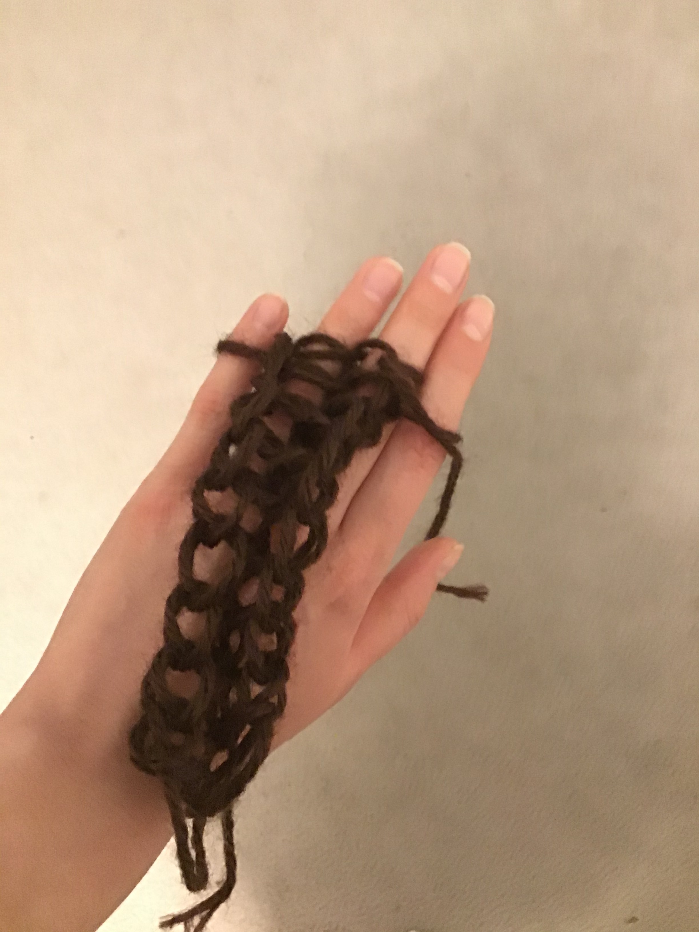 Finger-knitting Fun : 3 Steps - Instructables