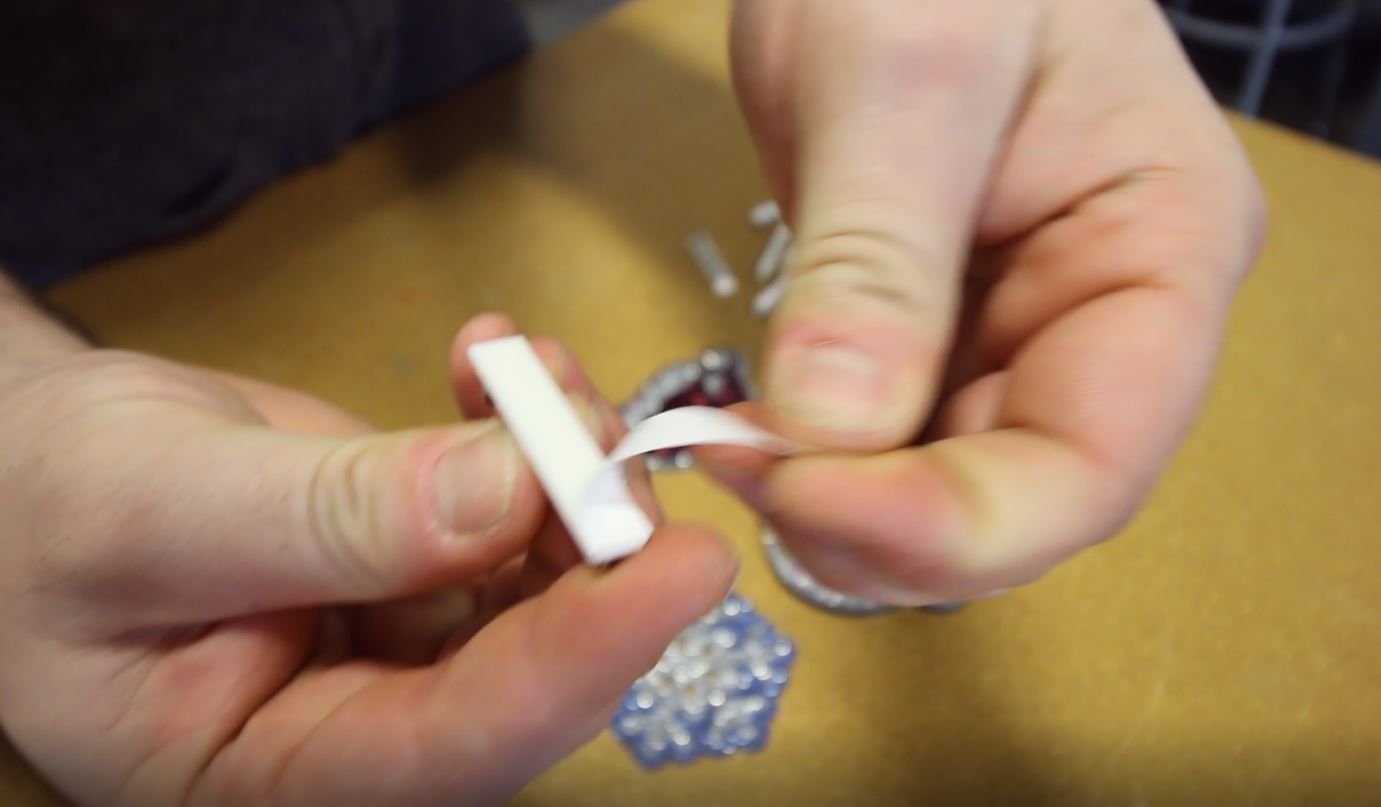 Glitter Acrylic Christmas Pins : 4 Steps - Instructables