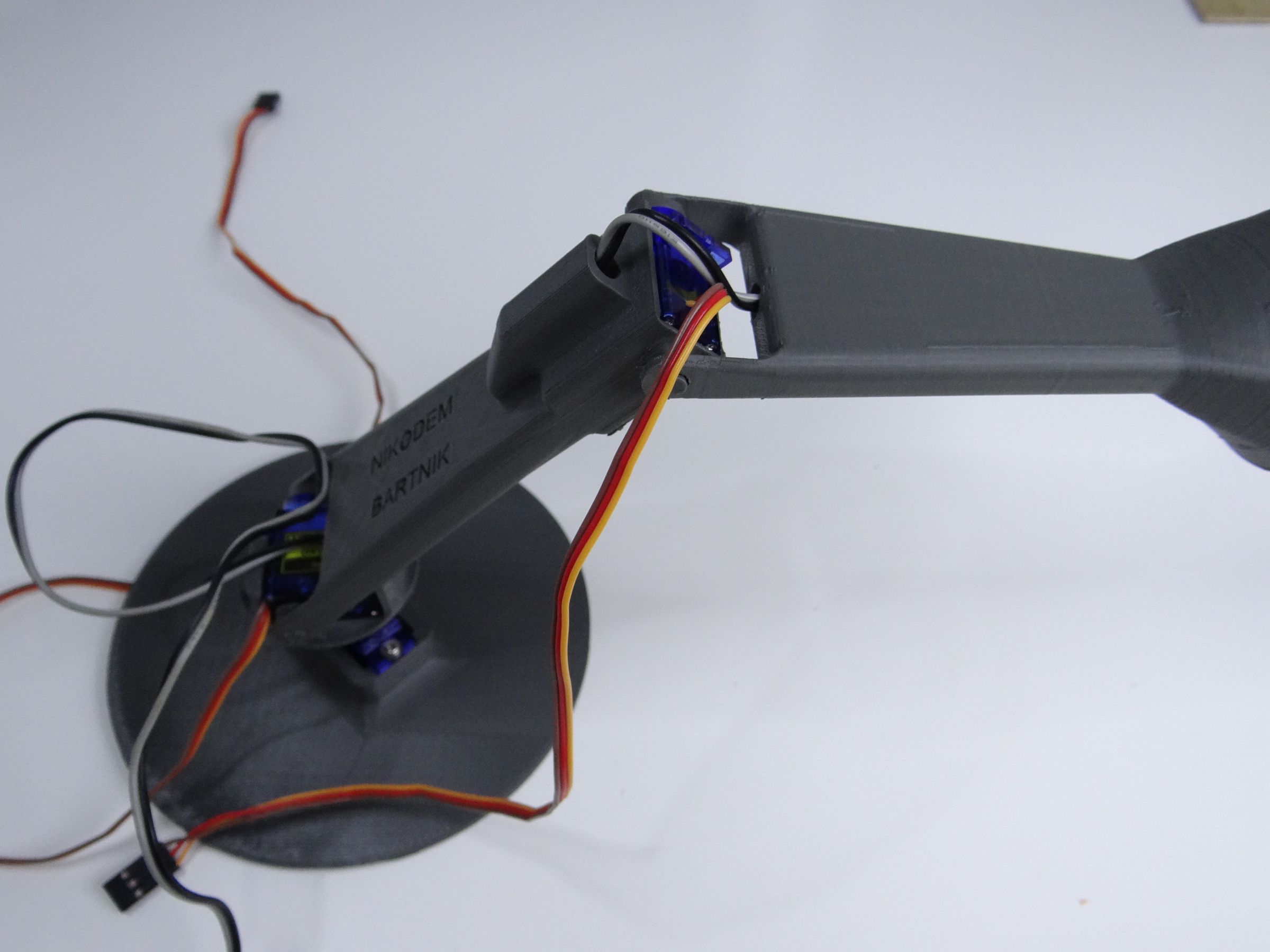 Bluetooth Voice Controlled Moving Lamp : 16 Steps (with Pictures ...